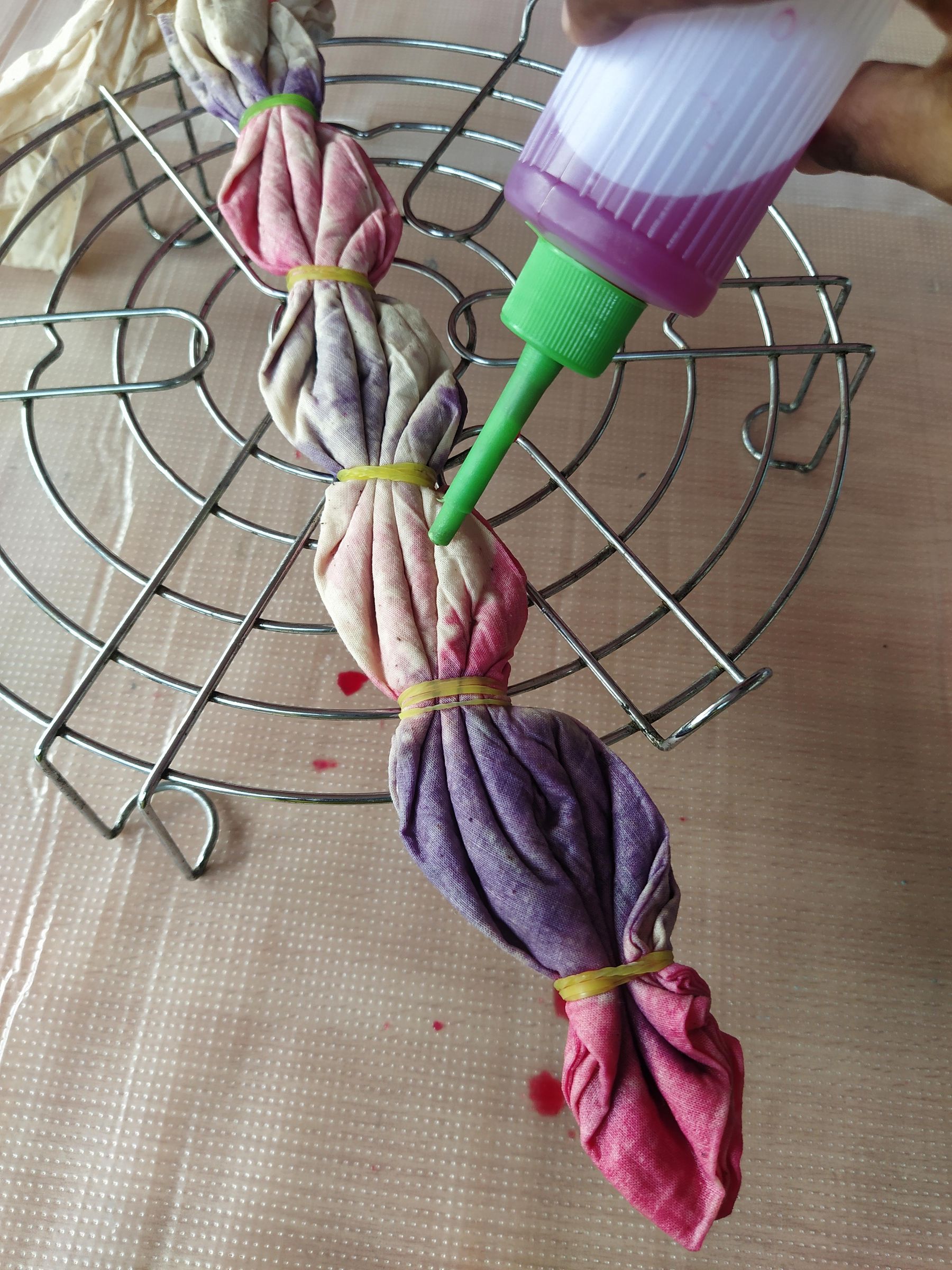 Tie Dye Pattern : 16 Steps (with Pictures) - Instructables