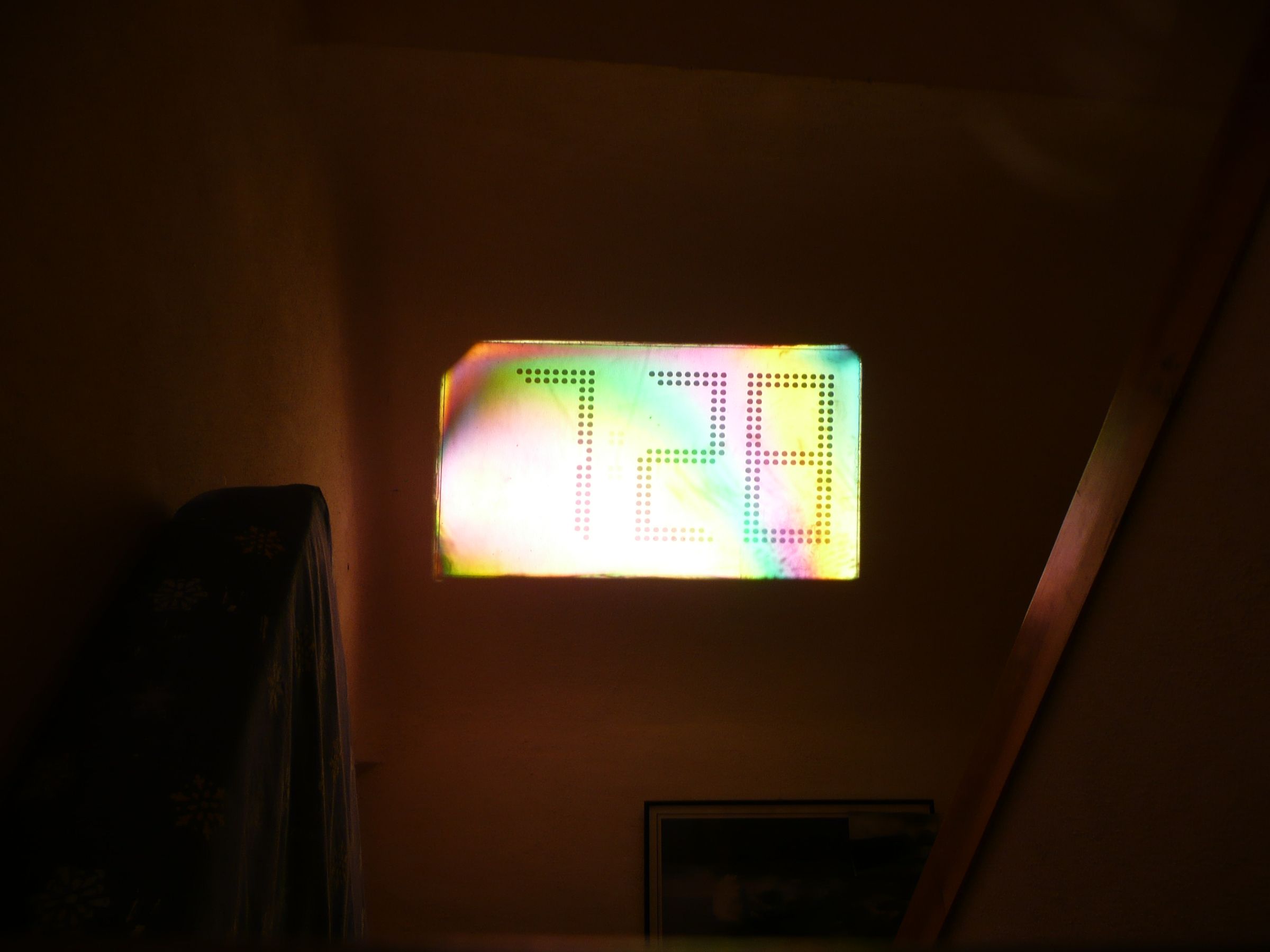 Project'hour : Hack a LCD Clock Into a Projector Slide - Instructables