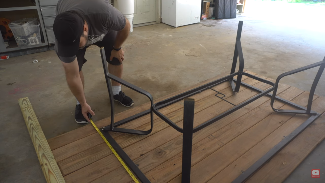 How to Up-cycle a Broken Patio Table Into an Awesome Farm Style Wood ...