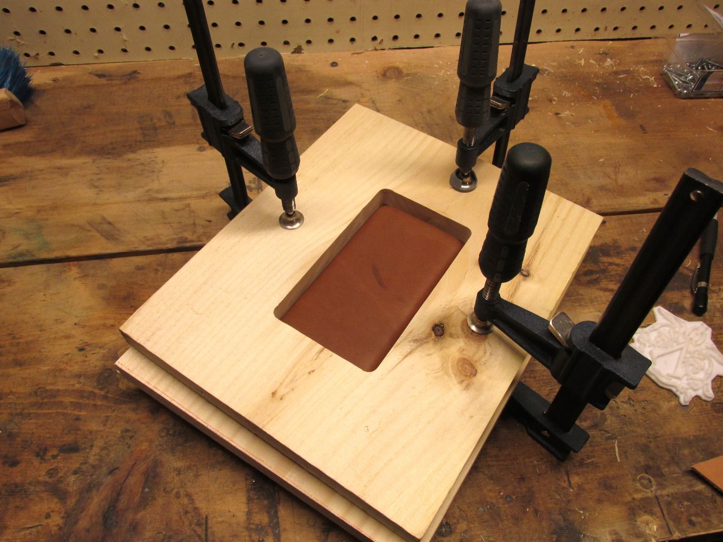 Wet Formed Leather Phone Case : 11 Steps (with Pictures) - Instructables