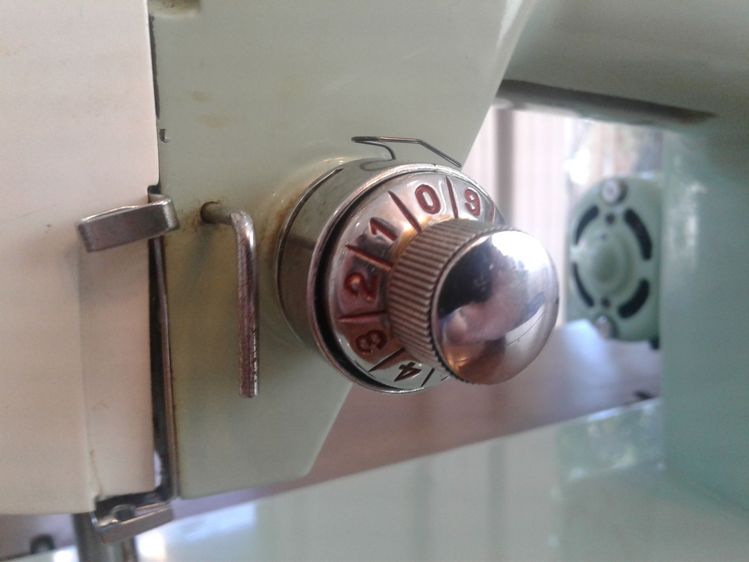 Sewing Machine Upper Tension Regulator Overhaul : 5 Steps - Instructables