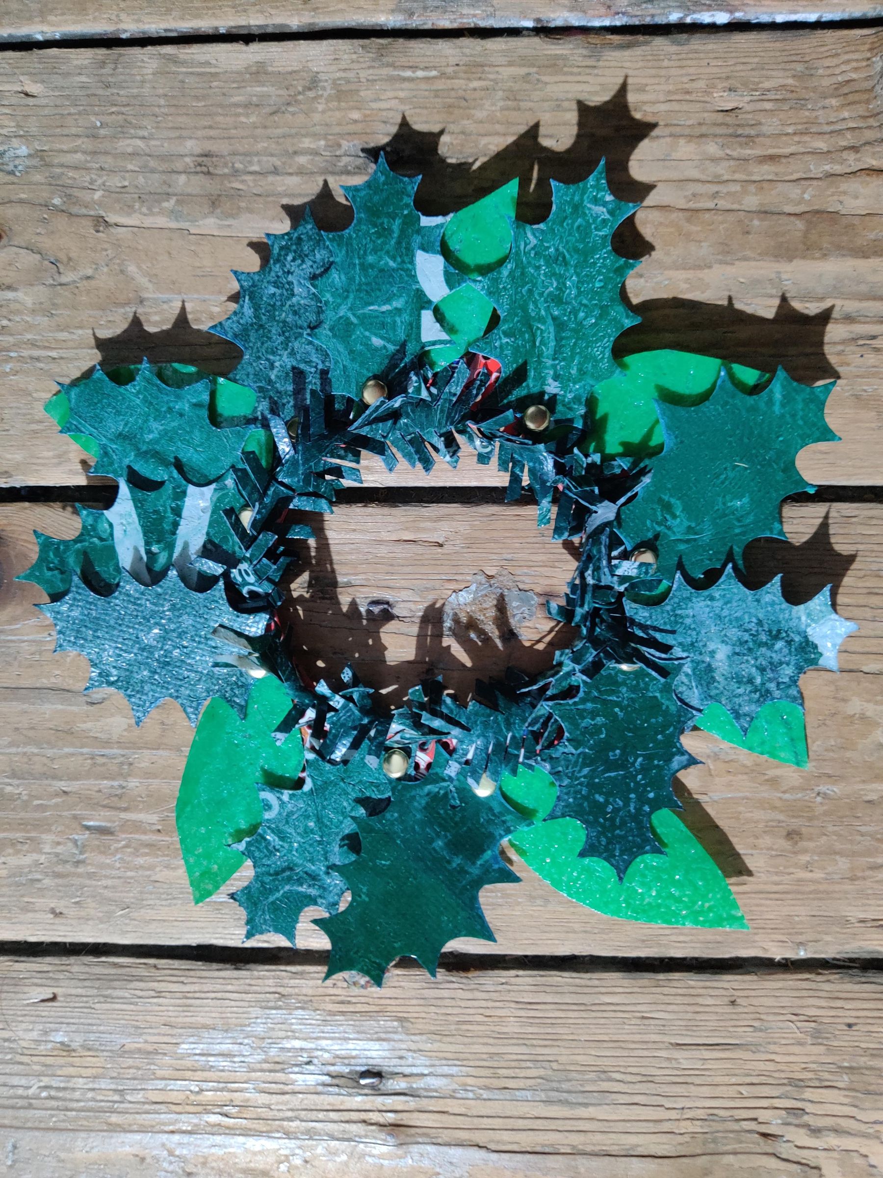 Recycled Plastic Christmas Wreath : 10 Steps (with Pictures ...