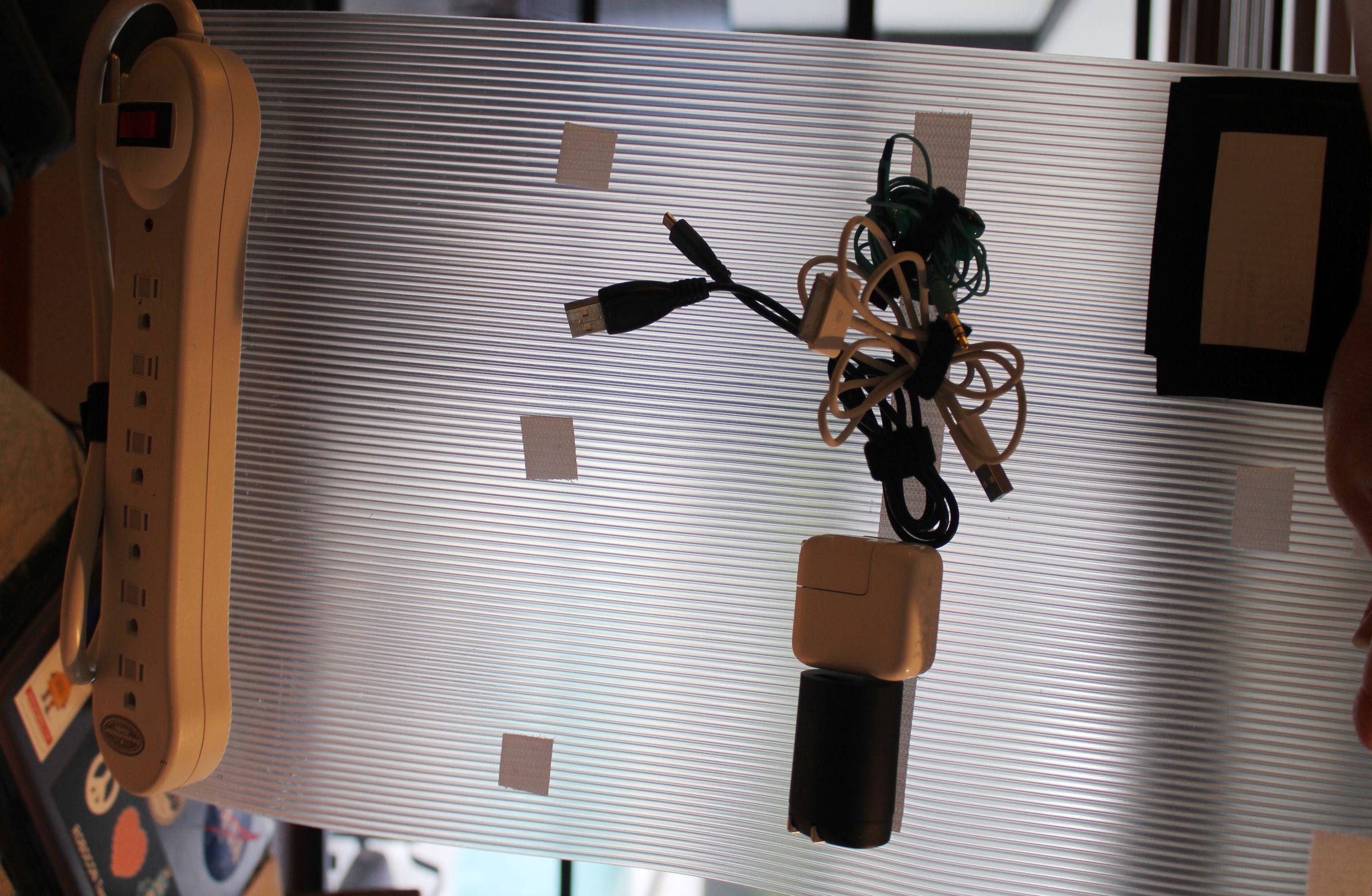 Roll Up Charging Station : 6 Steps - Instructables