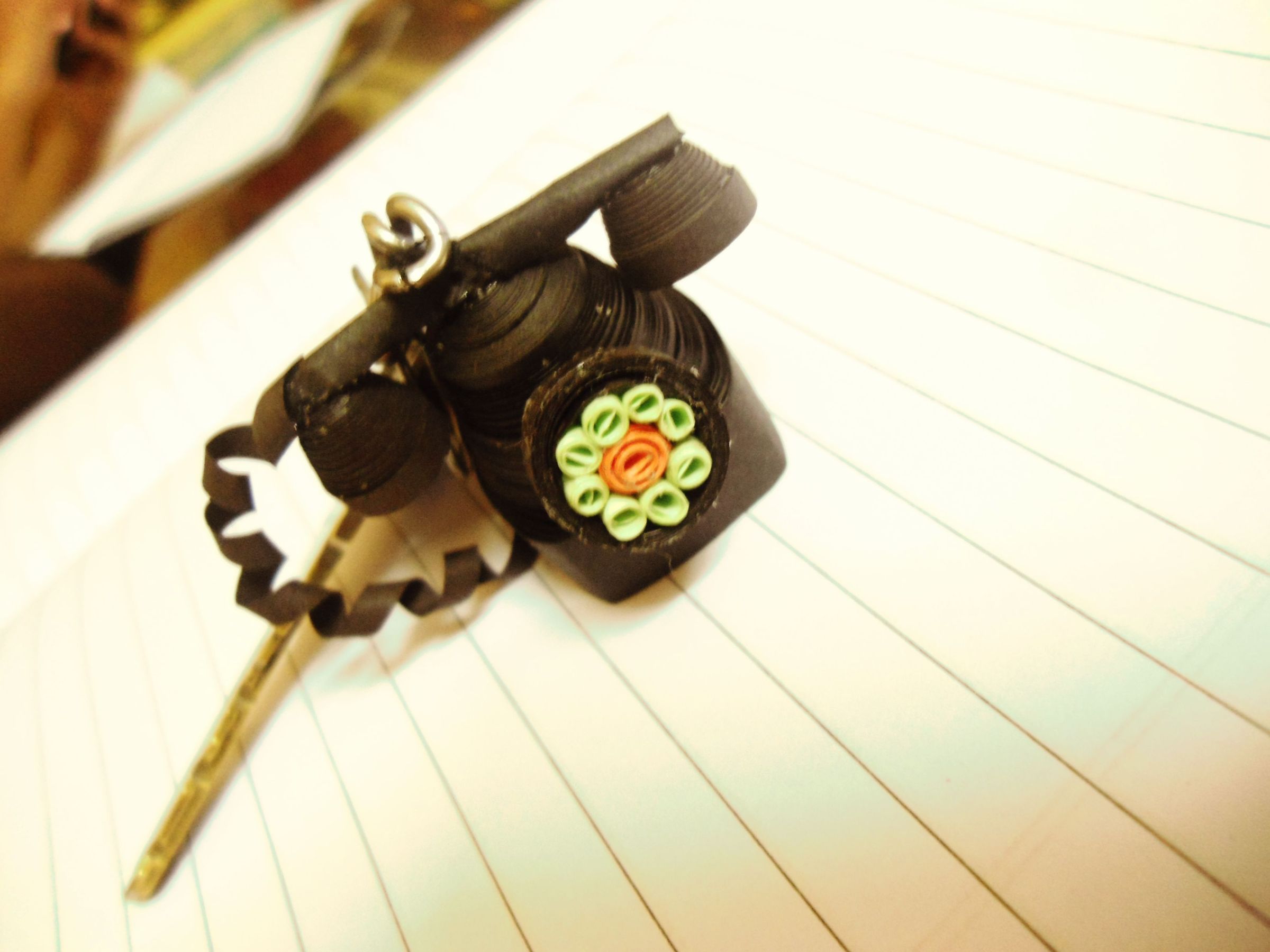 Quilled Vintage Telephone Keychain : 7 Steps - Instructables