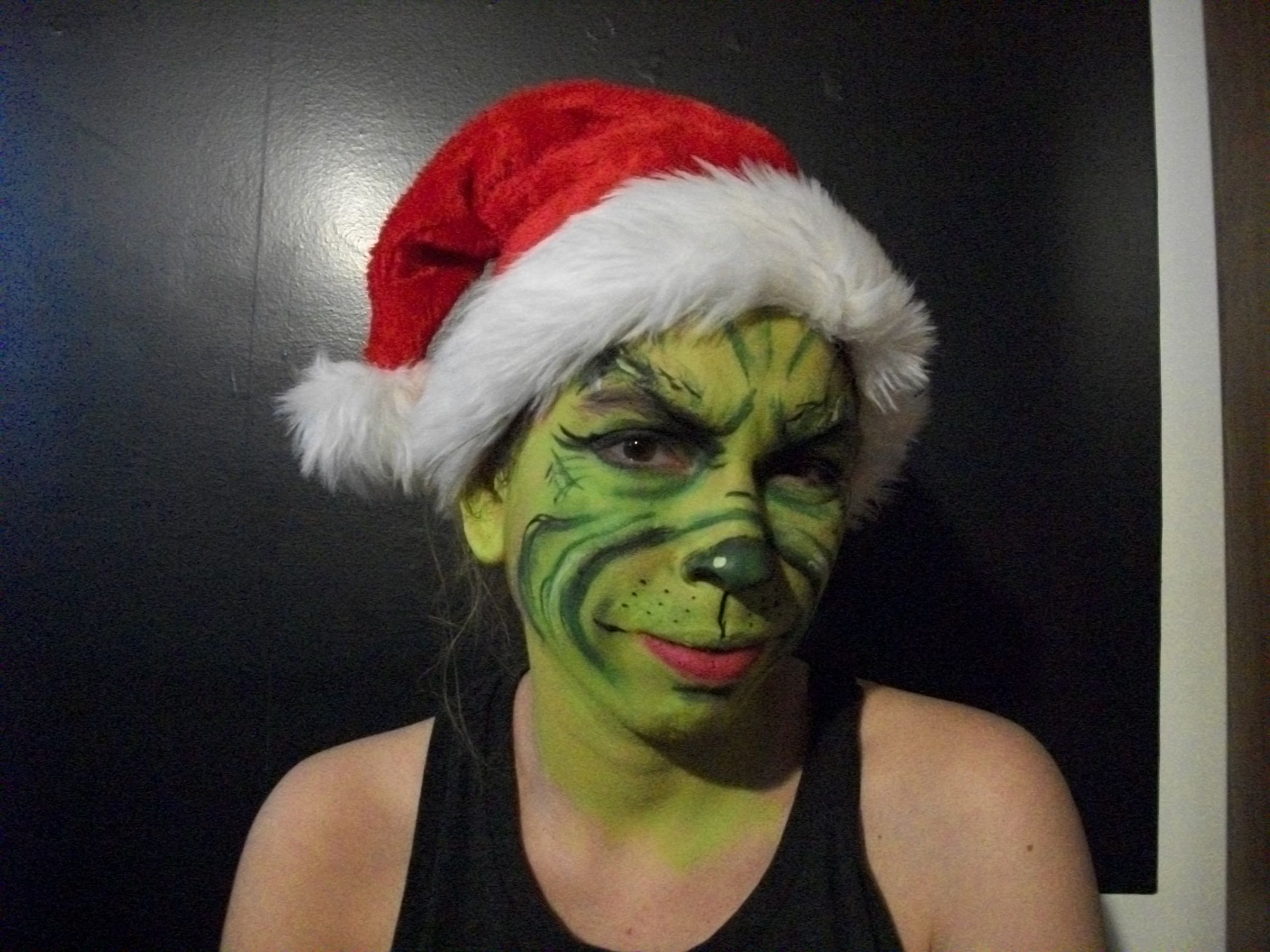 The Grinch Face Paint : 7 Steps (with Pictures) - Instructables