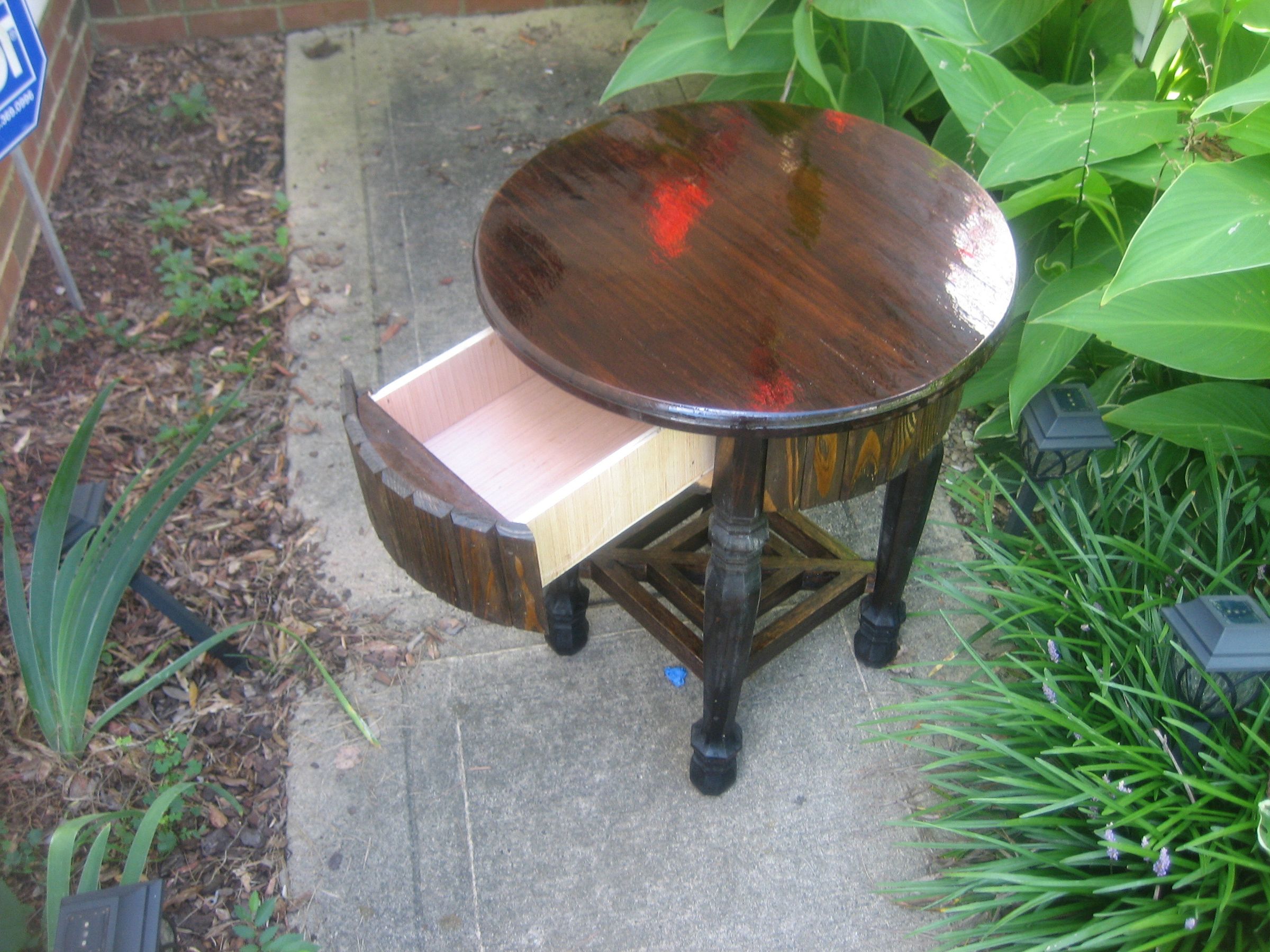 ROUND TABLE WITH SECRET COMPARTMENT : 11 Steps (with Pictures ...