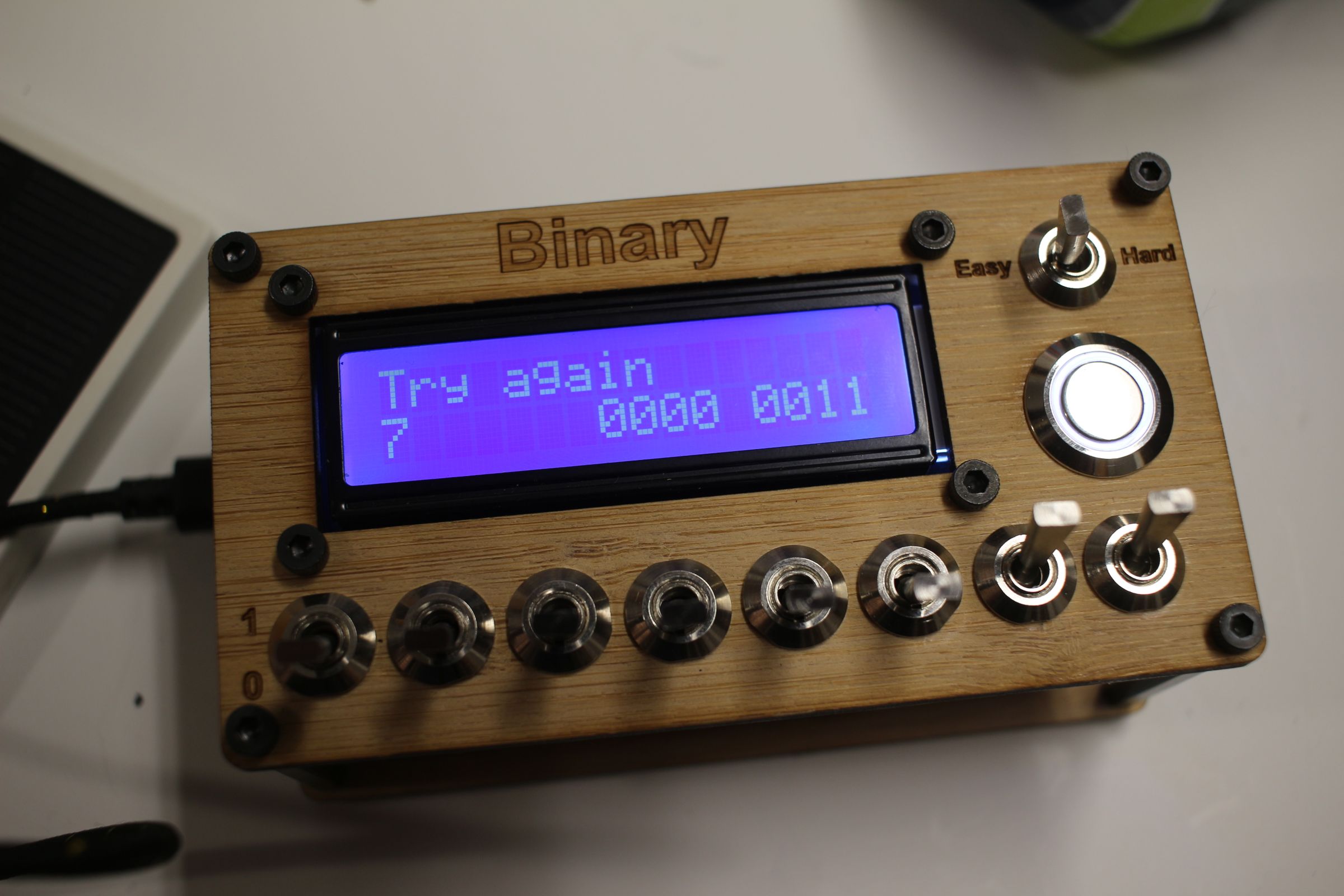 Binary Game : 9 Steps (with Pictures) - Instructables