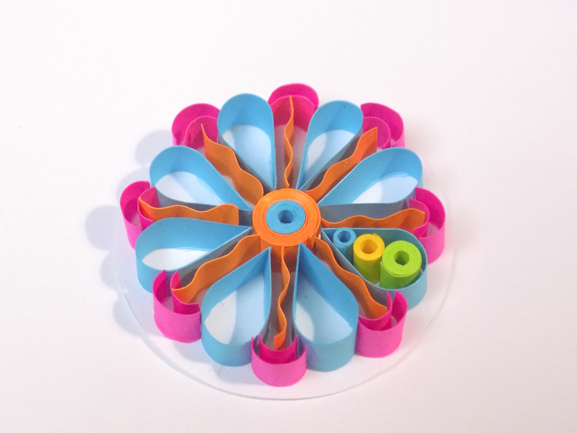 Quilled Mandala Pendant : 10 Steps (with Pictures) - Instructables