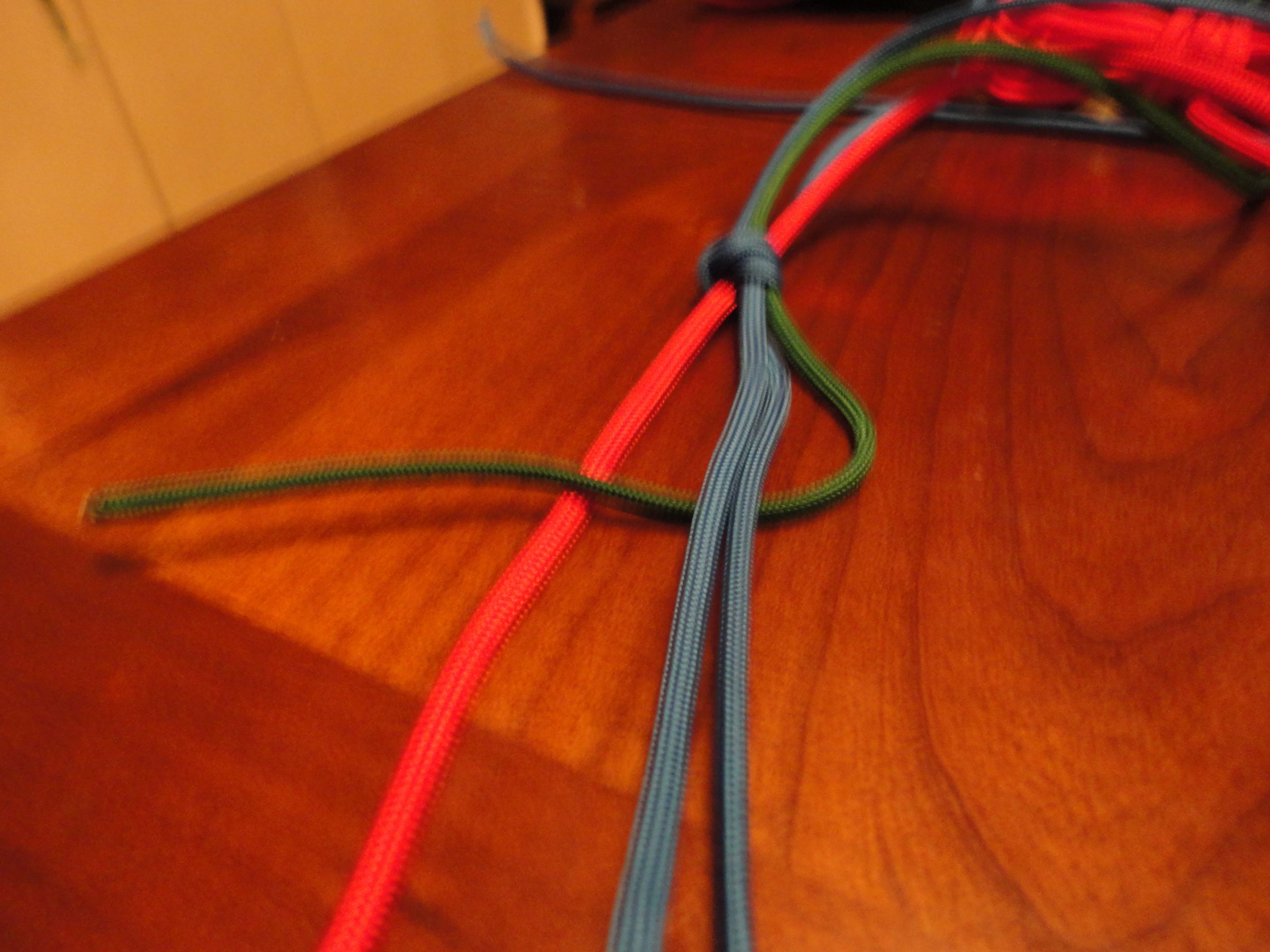 How to Do the Cobra Weave : 9 Steps - Instructables