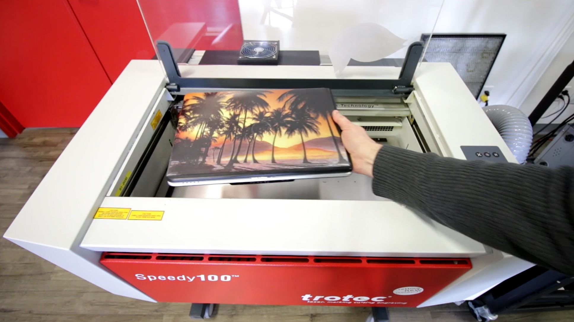 UV Printed and Laser Engraved Laptop : 5 Steps (with Pictures ...