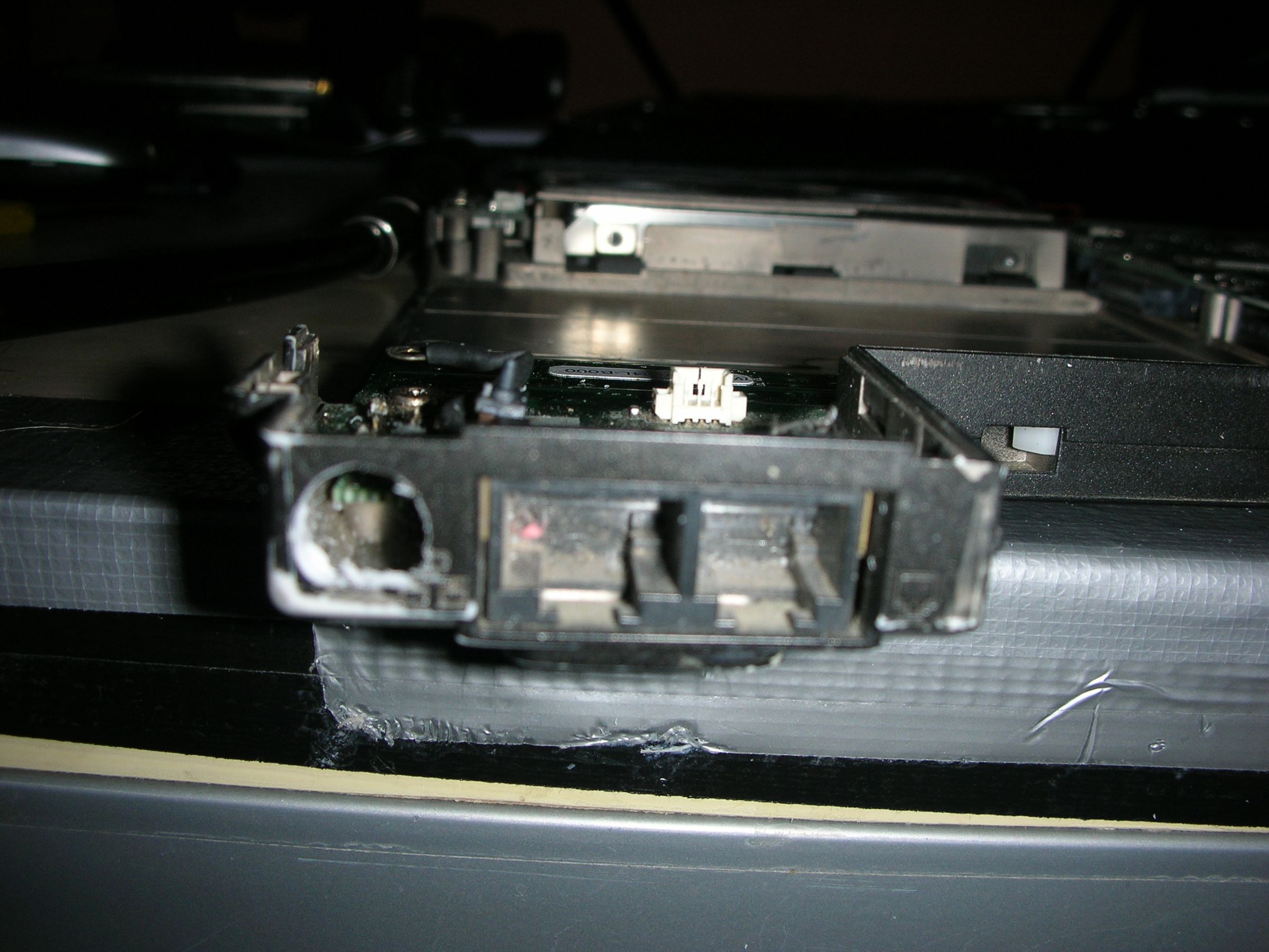 How to Fix a Laptop Power Connector : 7 Steps - Instructables