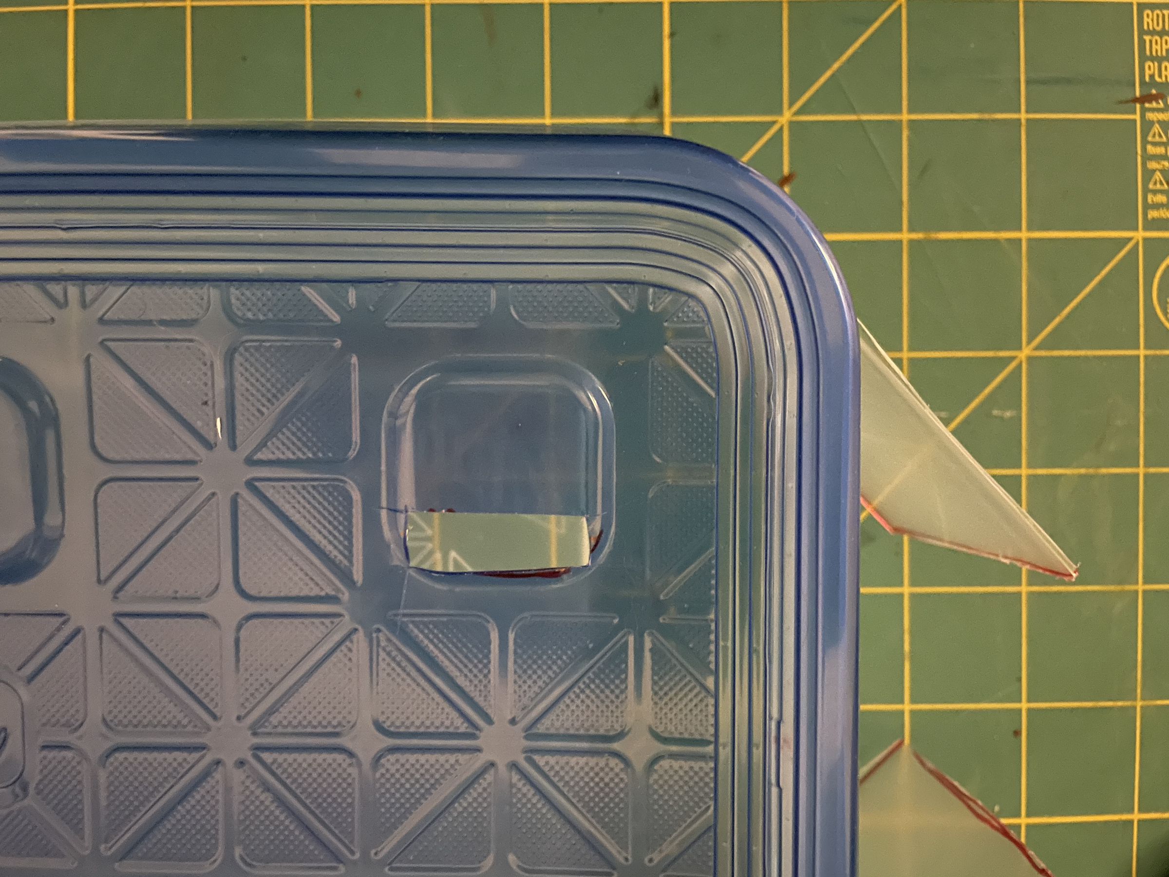 How to Make a DIY Drill Powered Salt Spreader! : 5 Steps - Instructables