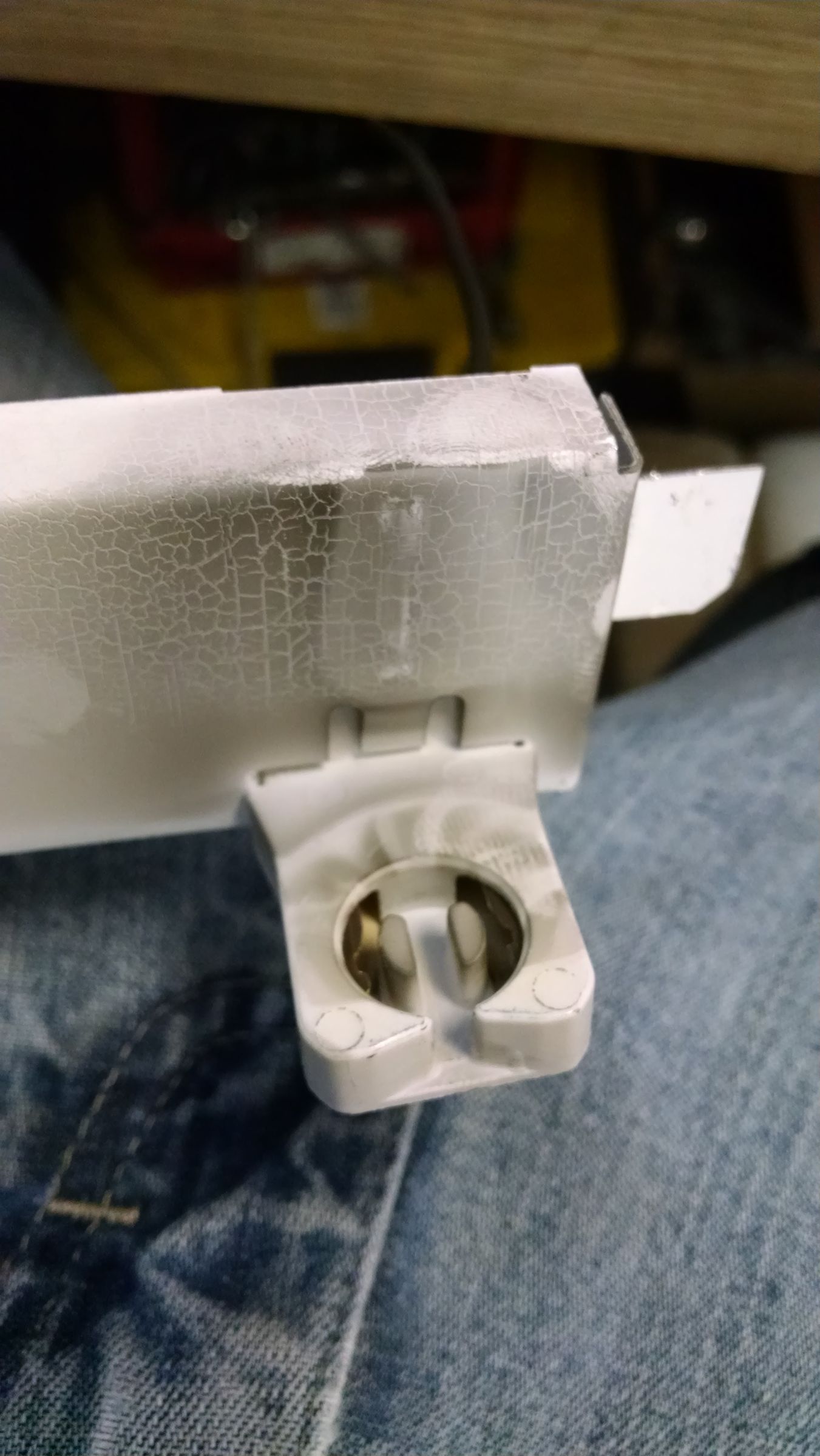 T12 Fluorescent Light Ballast Replacement : 4 Steps (with Pictures ...