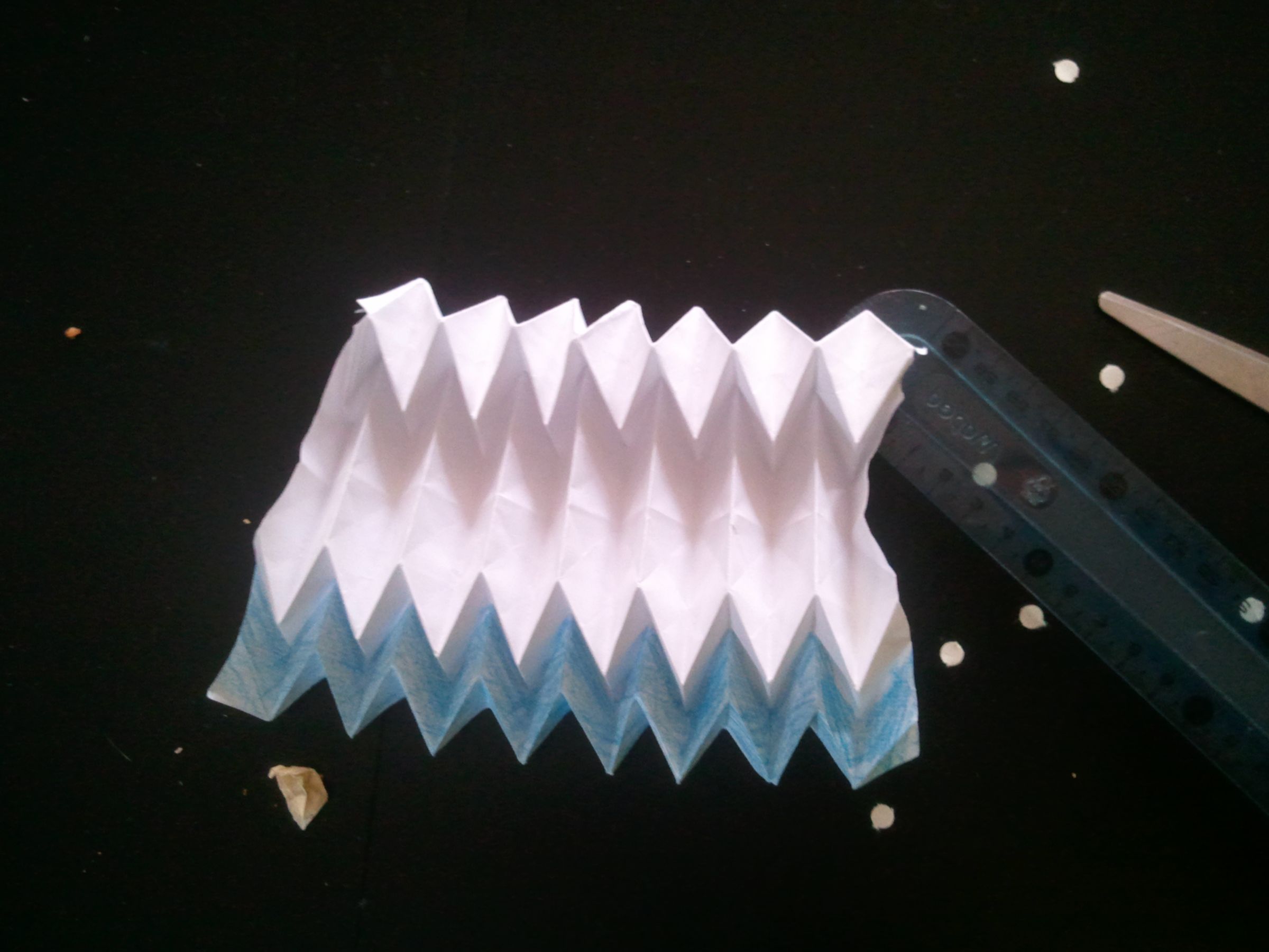 Origami Suspension Lamp : 8 Steps (with Pictures) - Instructables