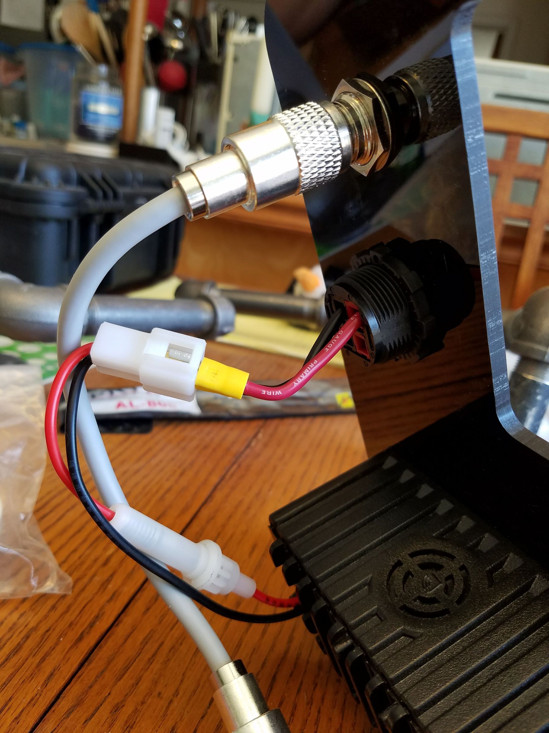 KE0OJE'S Ham Radio Go Box : 9 Steps - Instructables