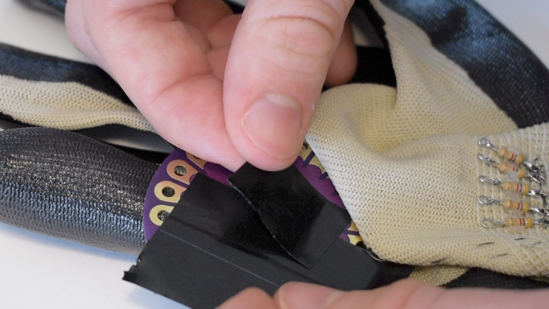 Flex Sensor Glove : 7 Steps - Instructables
