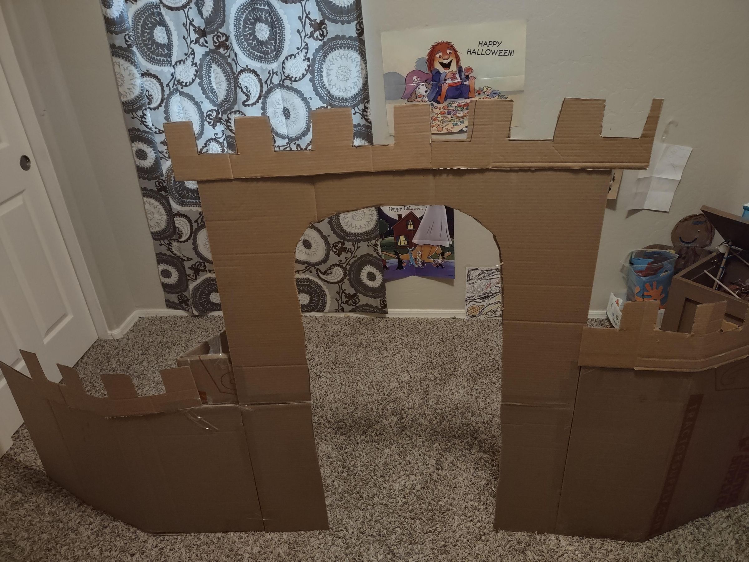 Mini Castle Play-set With Drawbridge : 11 Steps - Instructables