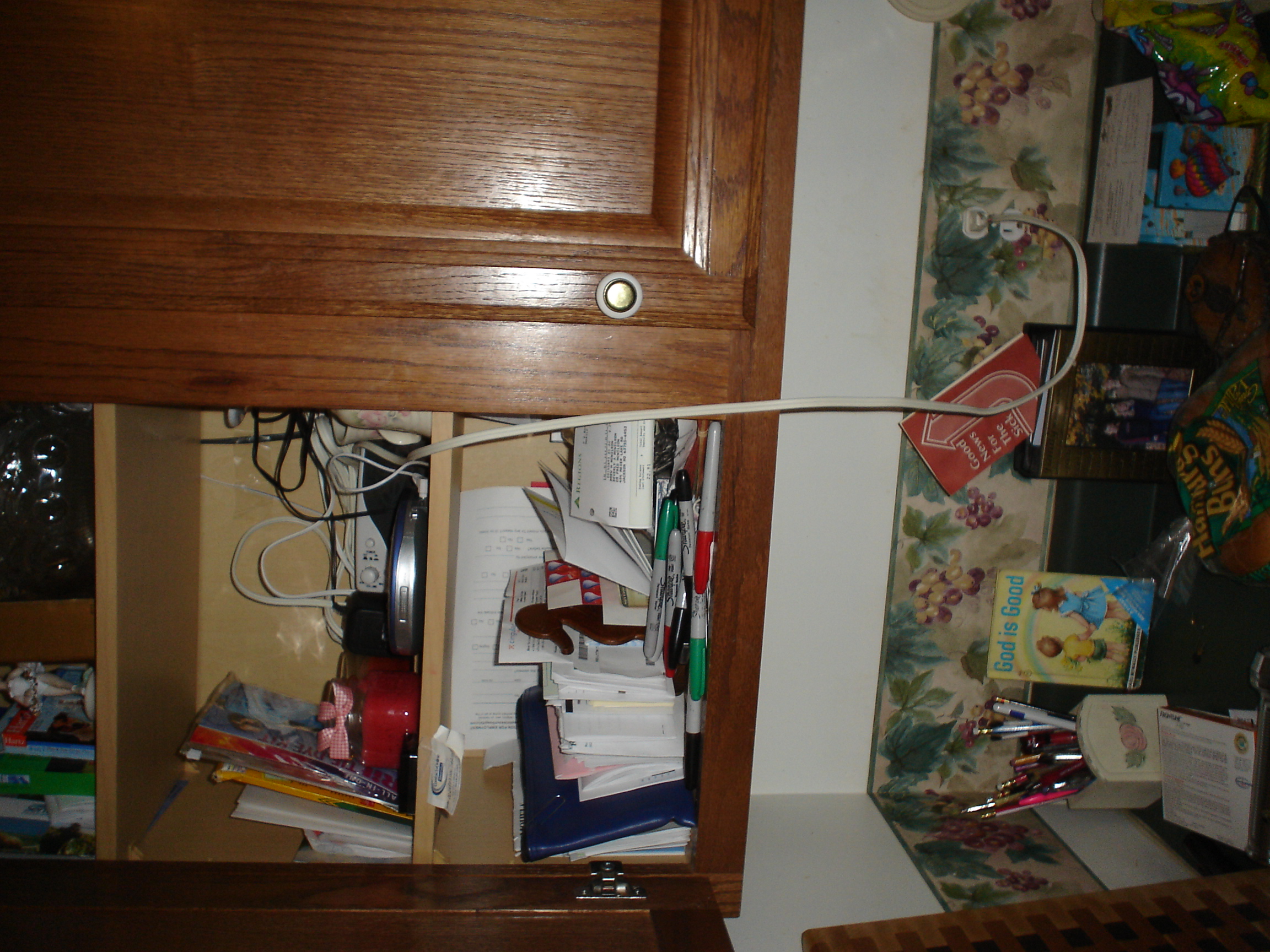 Hidden Kitchen Cd Player : 7 Steps - Instructables