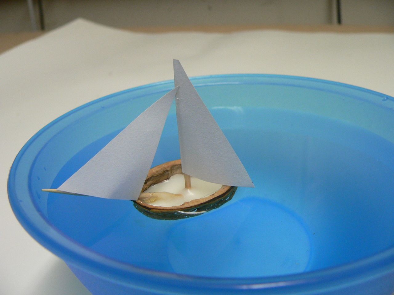 Sailboat (in) From a Nutshell : 5 Steps (with Pictures) - Instructables