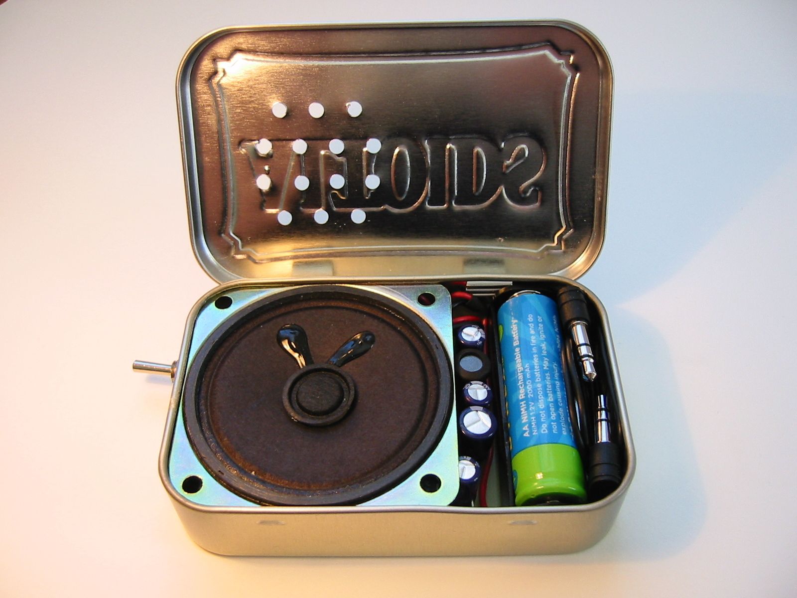 Altoids Tin Speaker : 15 Steps - Instructables