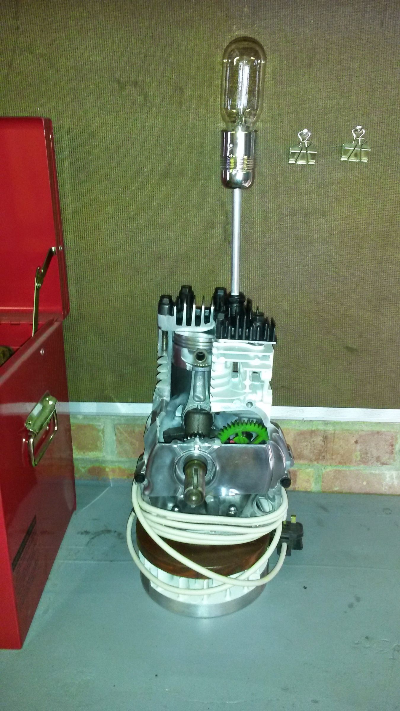 Small Engine Lamp : 7 Steps (with Pictures) - Instructables