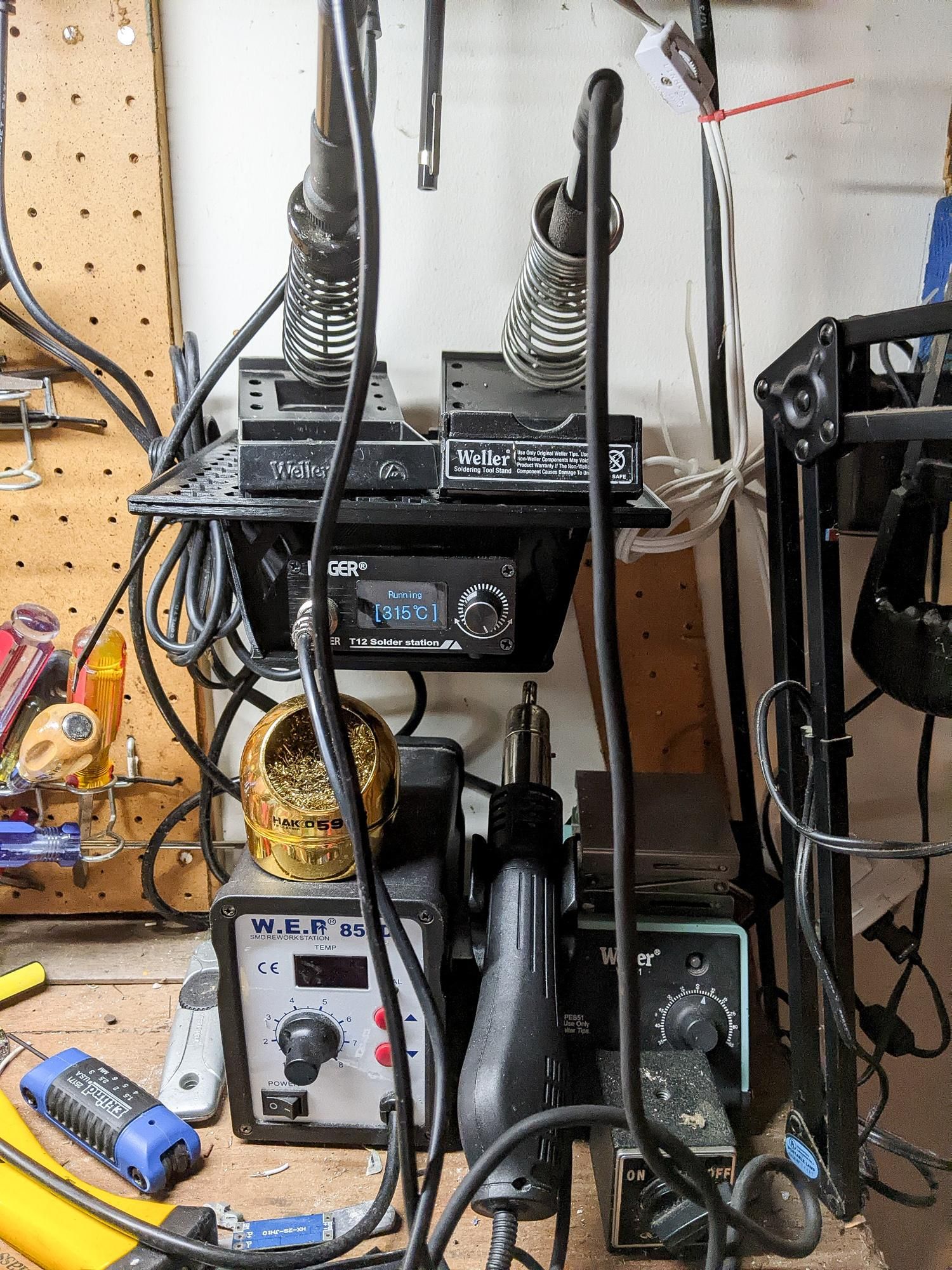 Utility Shelf: 20 × 20 Cm With Auxiliary Undershelf - Instructables