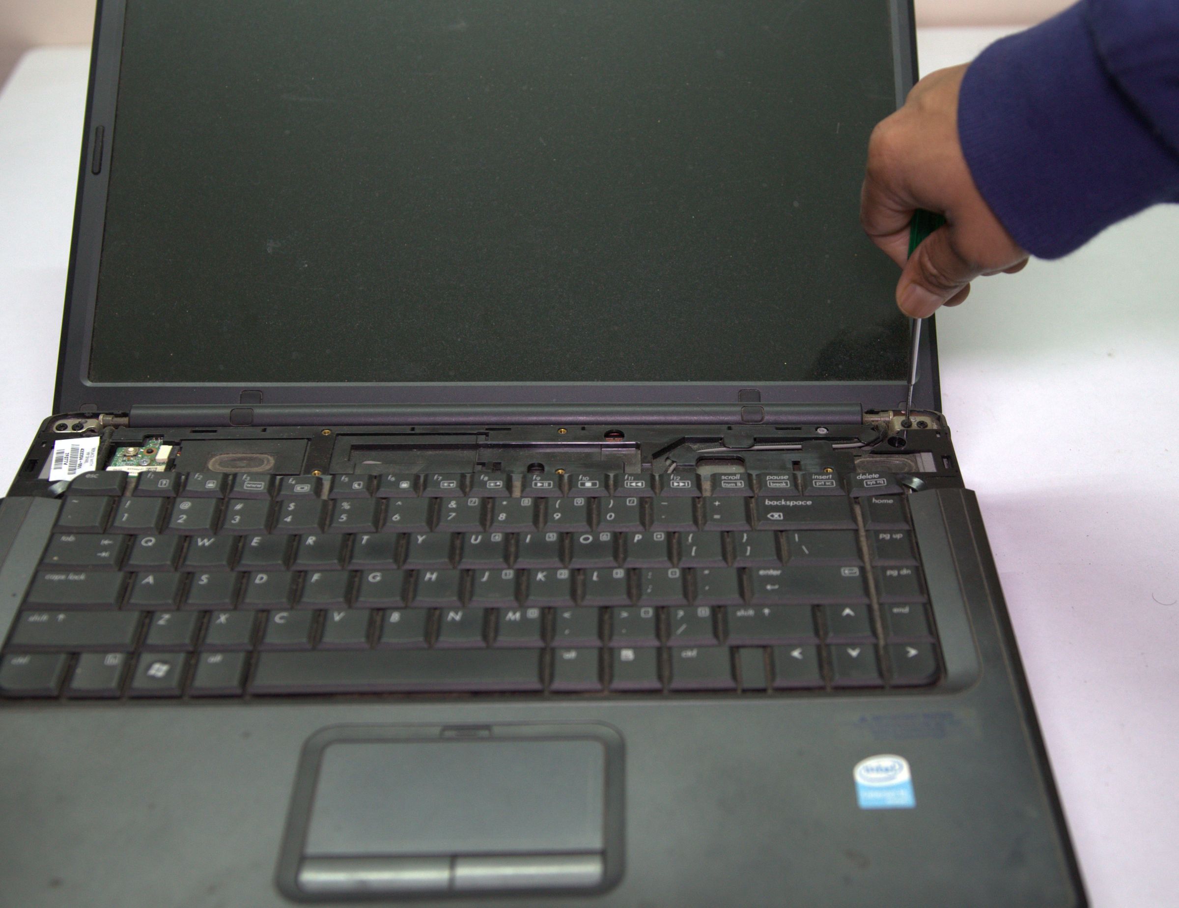 3 Useful Things From an Old Laptop : 22 Steps (with Pictures ...