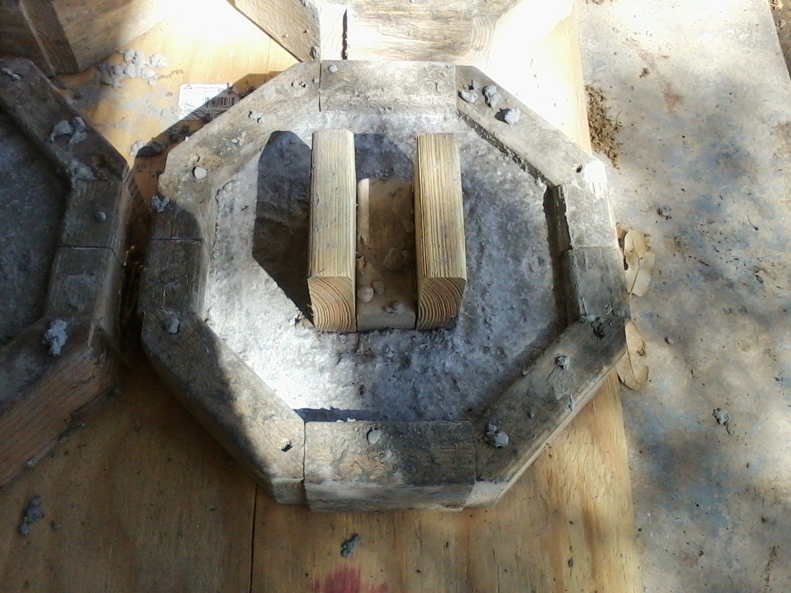 Concrete Octagonal Driveway Pavers : 8 Steps (with Pictures ...