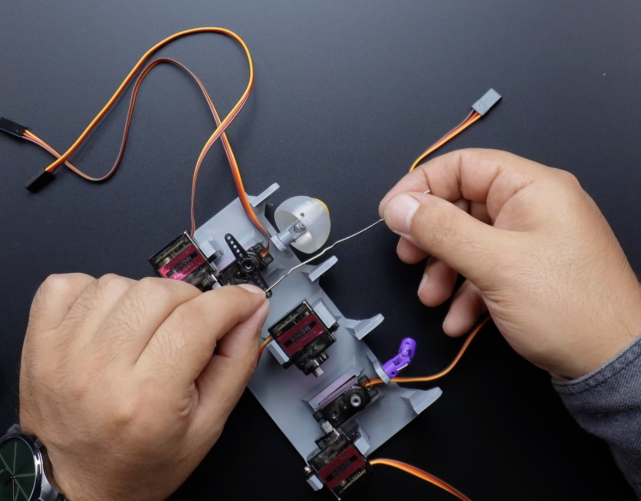 Face With Animatronic Eyes, Motion Detection and Voice : 6 Steps (with ...