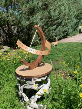 The Equatorial Sundial : 8 Steps (with Pictures) - Instructables