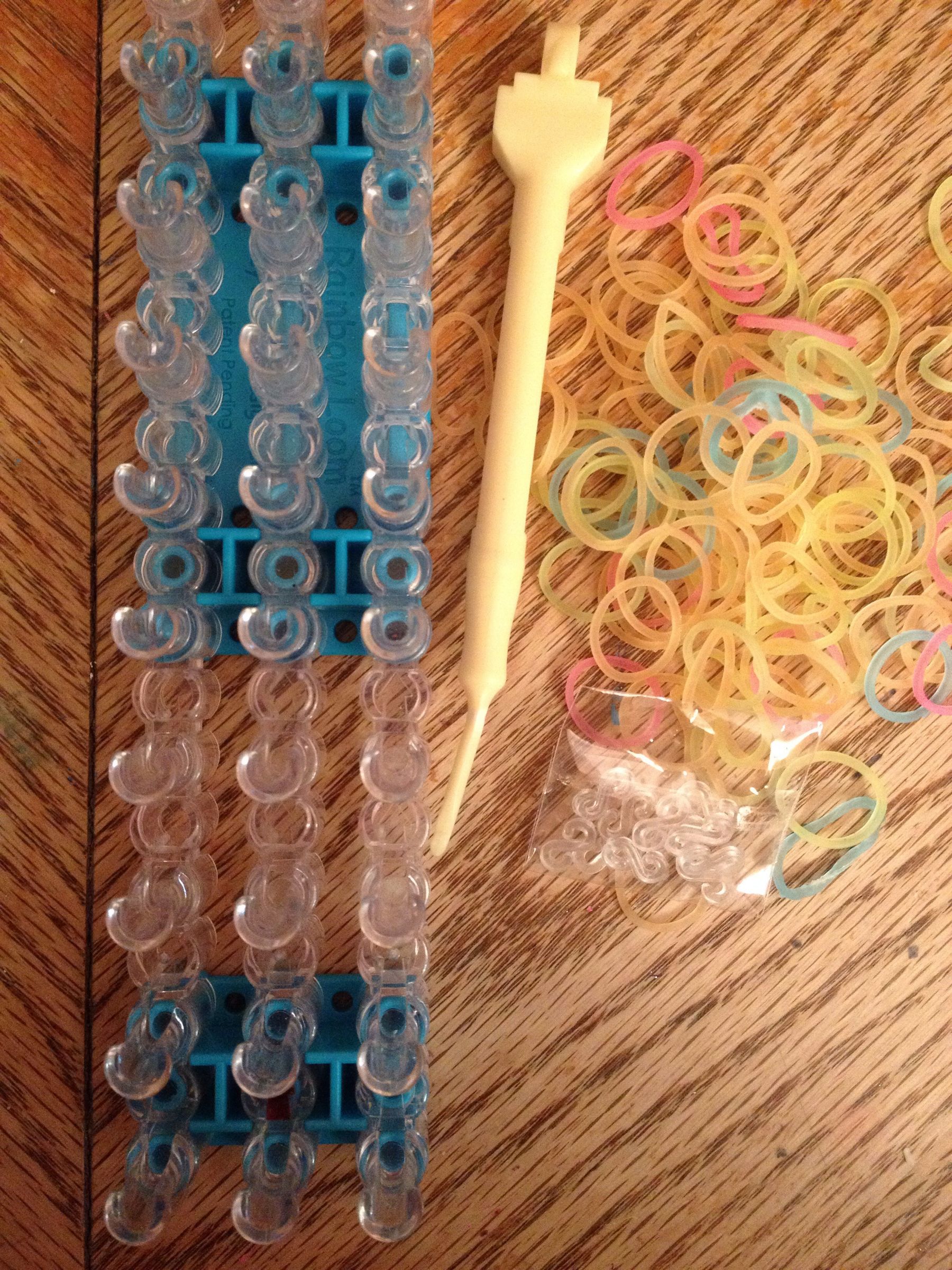 Rainbow Loom Fishtail : 13 Steps - Instructables