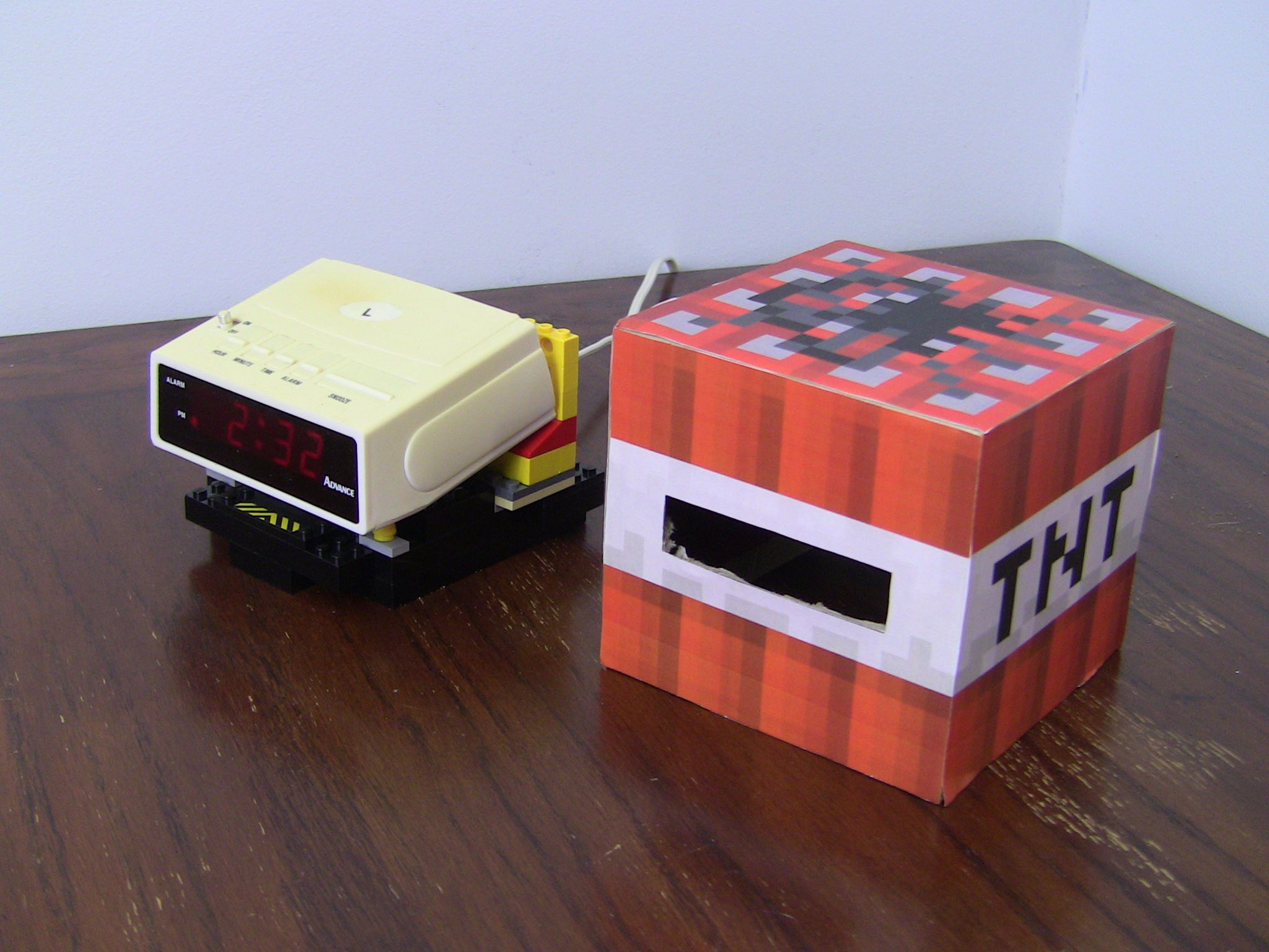 Minecraft TNT Clock : 5 Steps (with Pictures) - Instructables