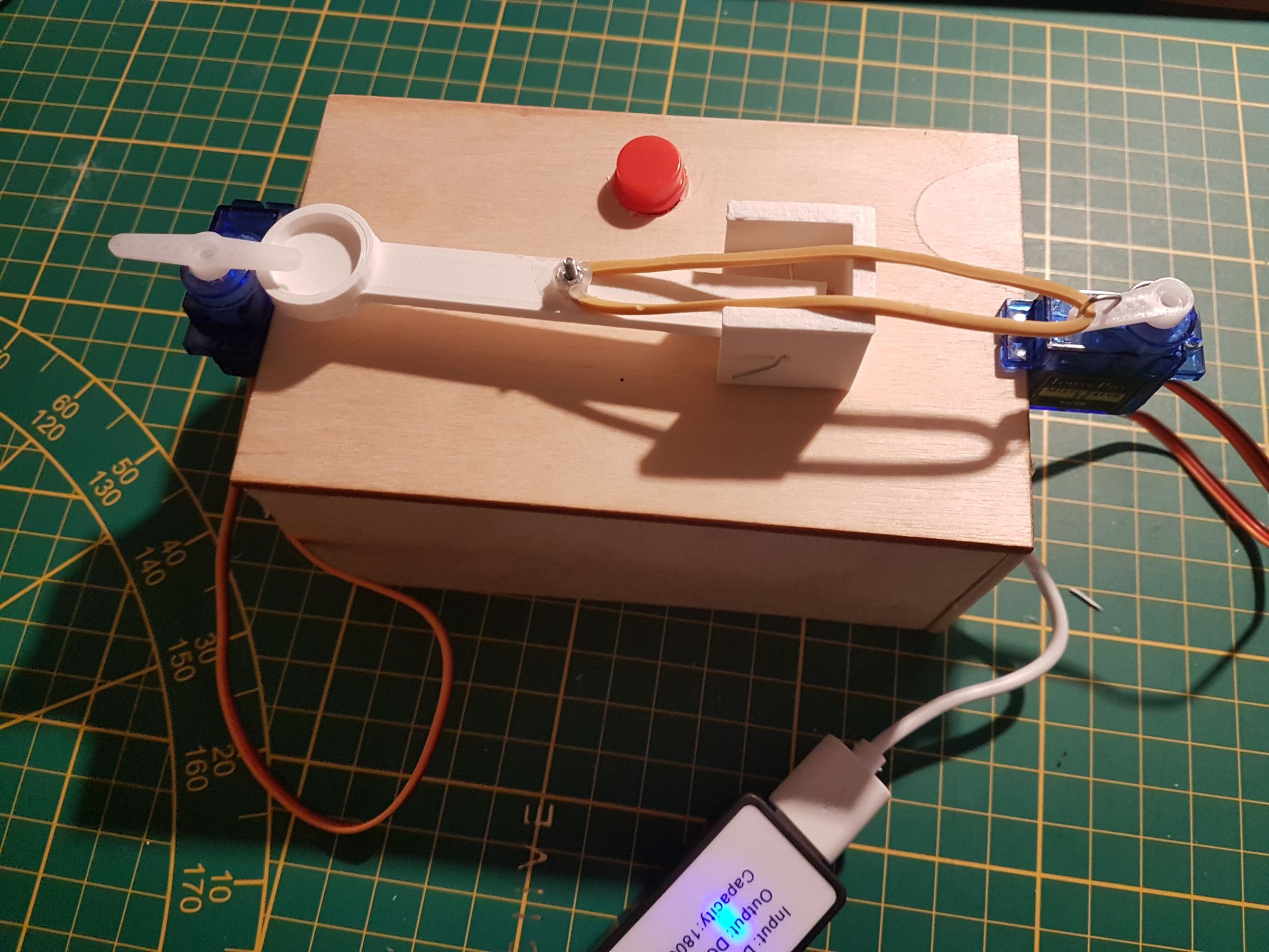 Automatic Rubber Band Catapult : 8 Steps (with Pictures) - Instructables