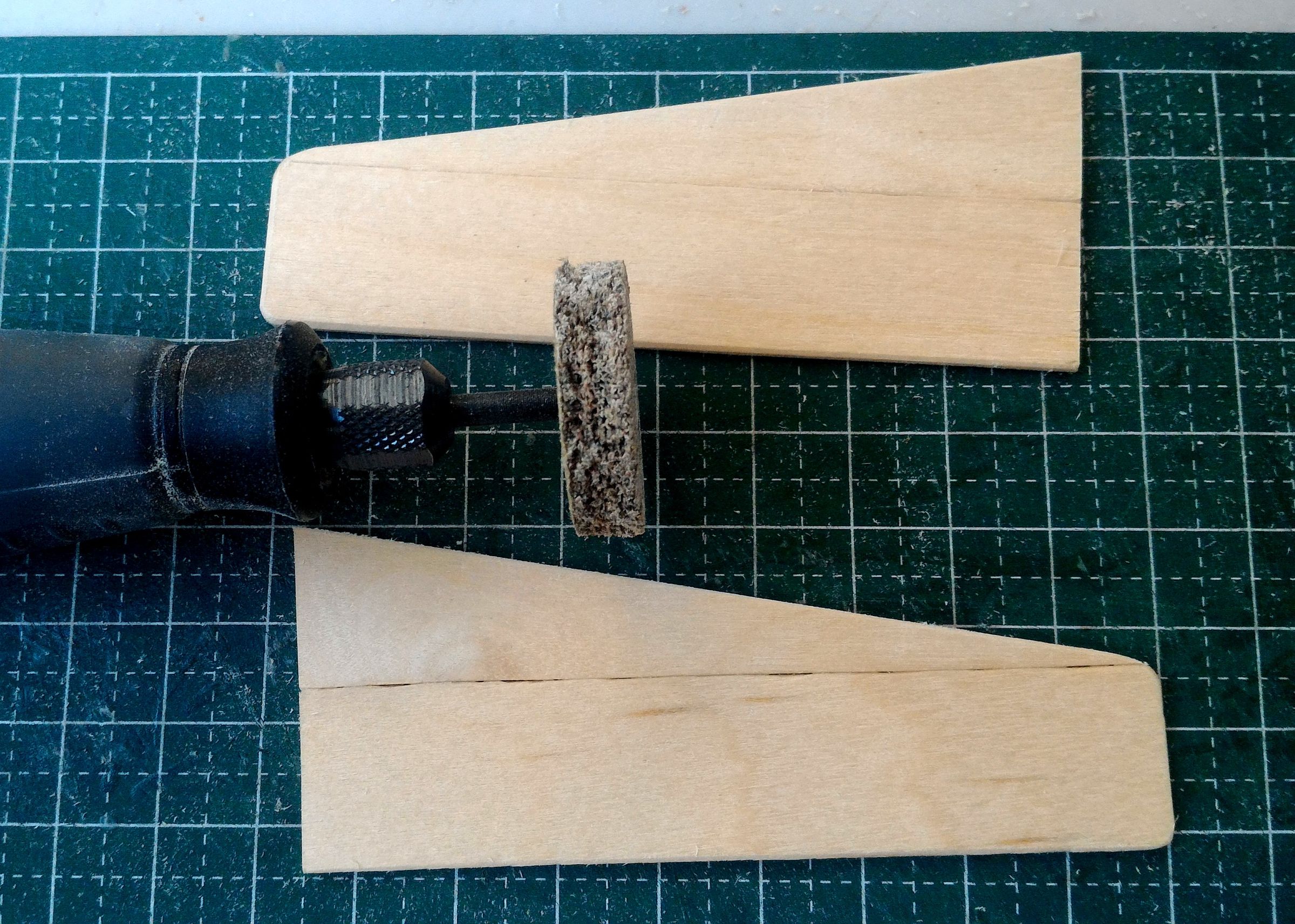 (And Finally Another Not So) Mini LAAT/c Popsicle Stick Model : 6 Steps ...