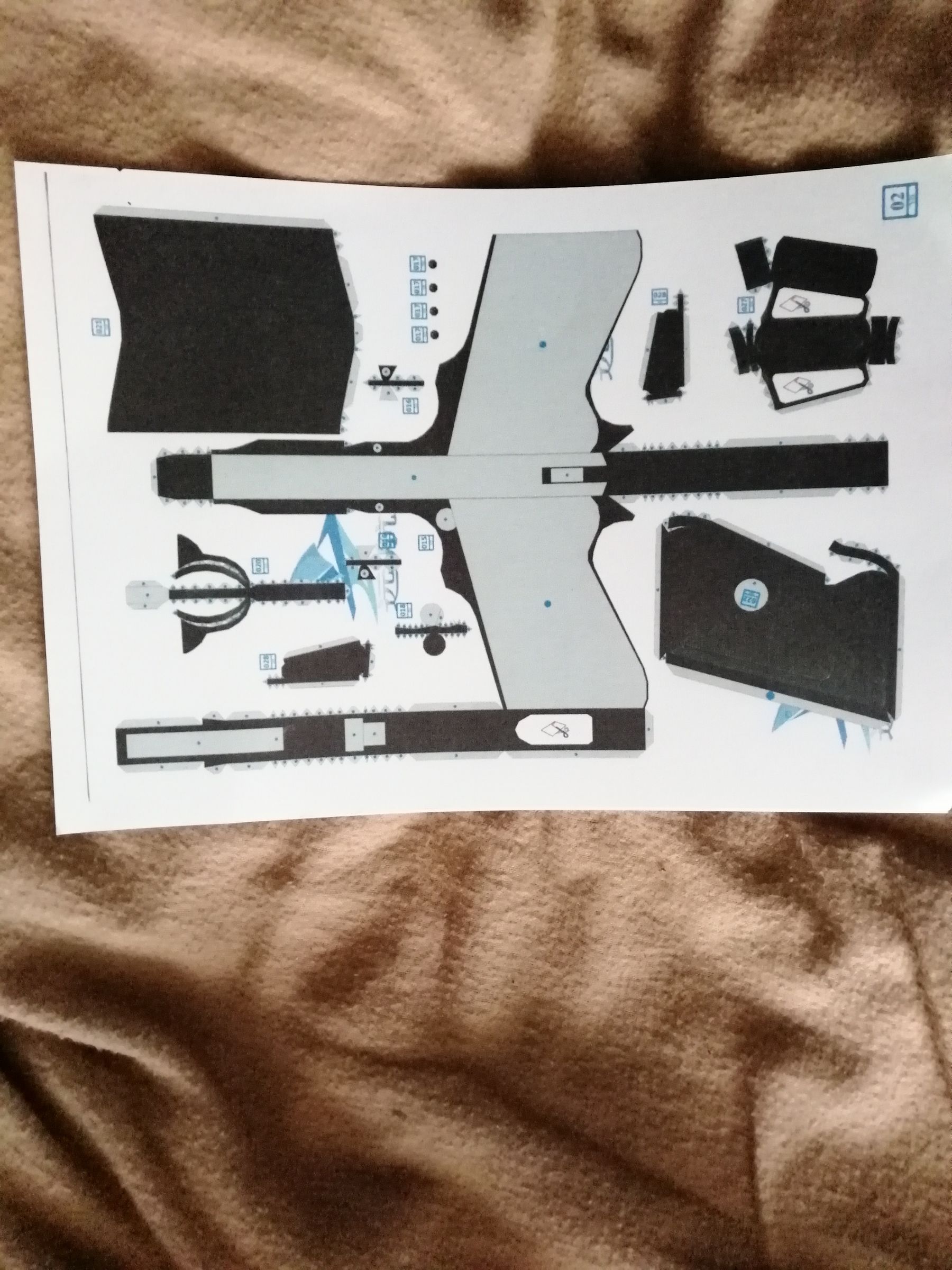 How to Make a Paper Model Gun! : 10 Steps - Instructables