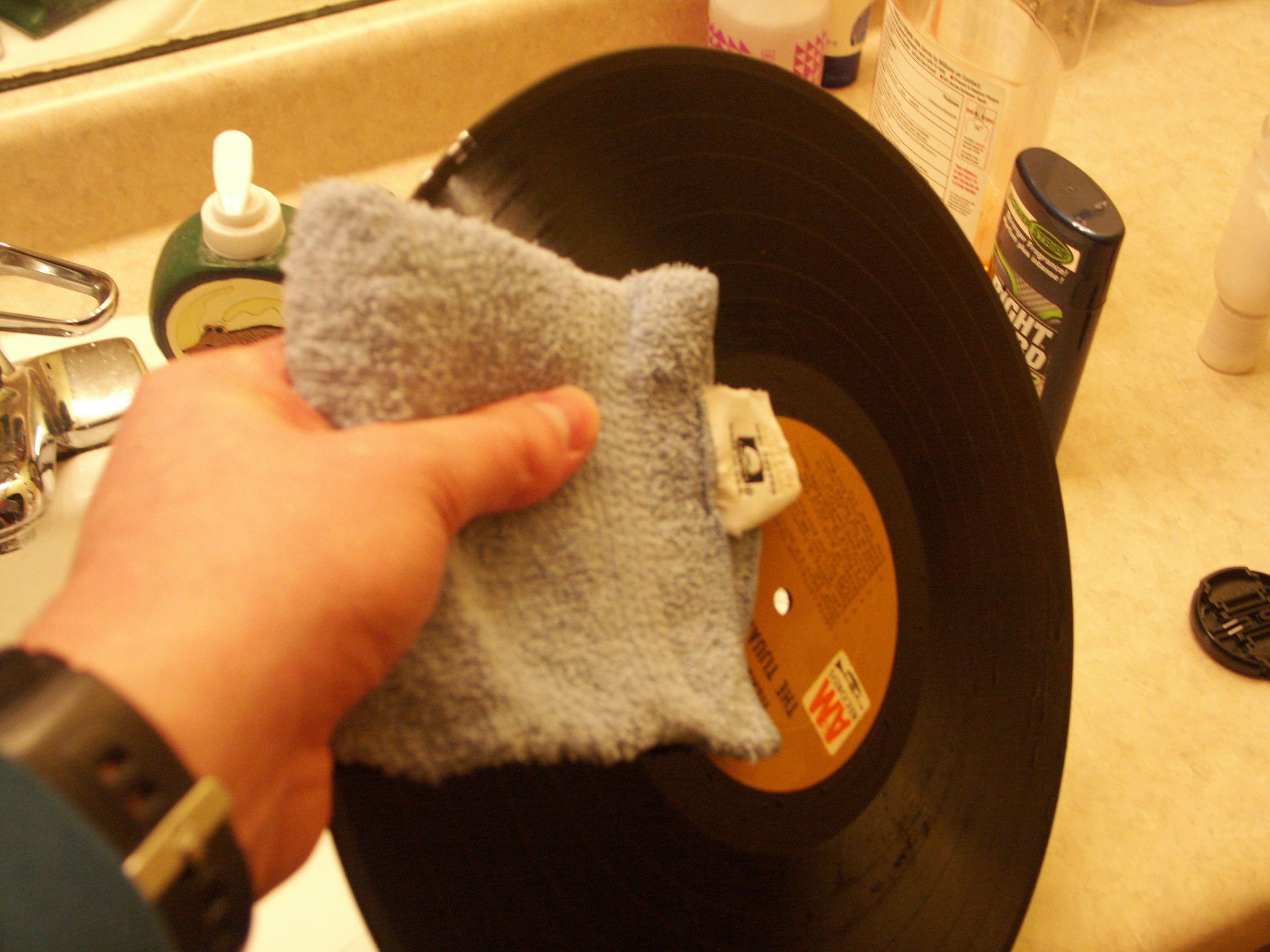 Cleaning Vinyl Records : 6 Steps (with Pictures) - Instructables