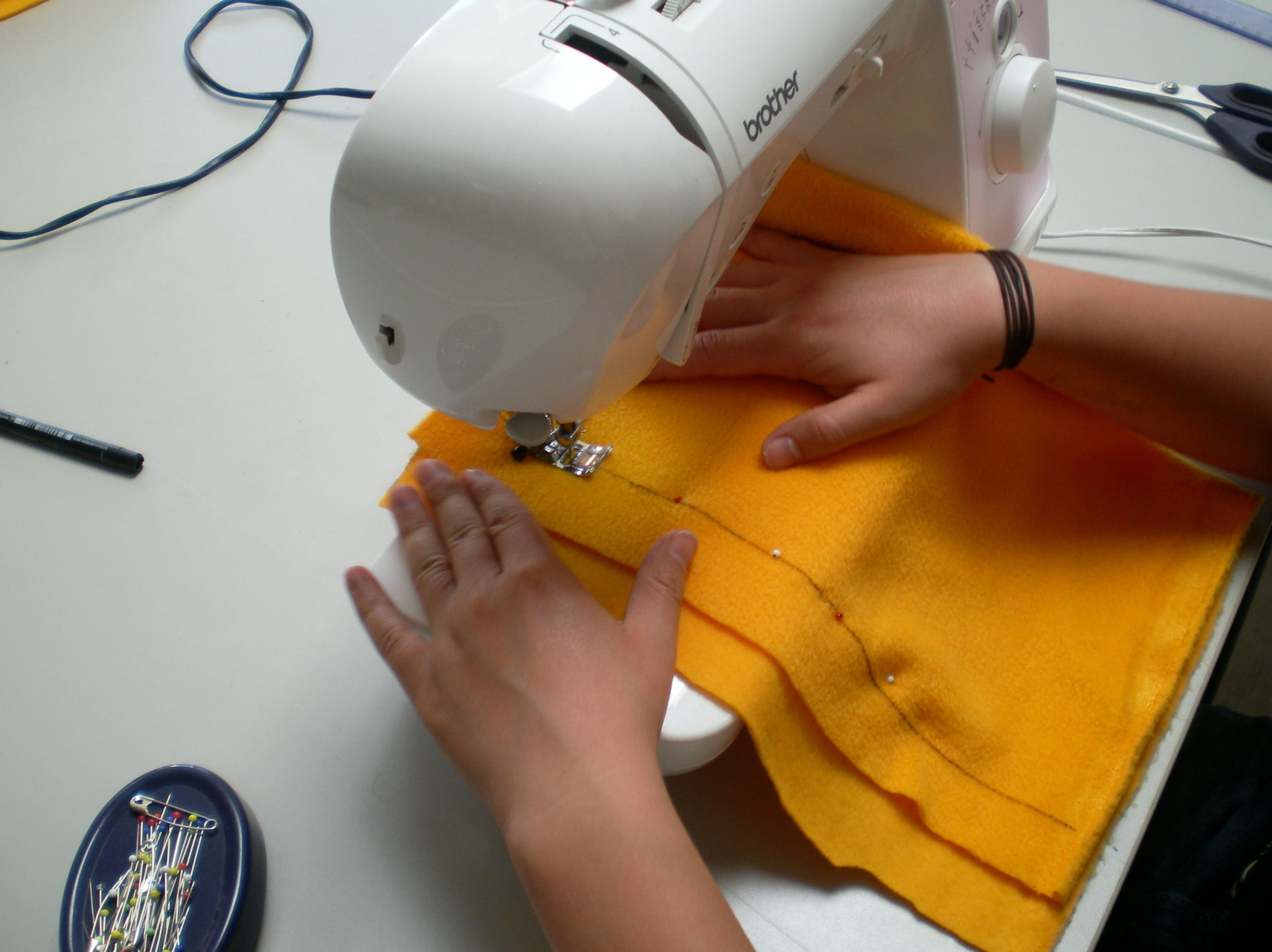 Spongebob Squarepants Hand Puppet : 10 Steps (with Pictures ...