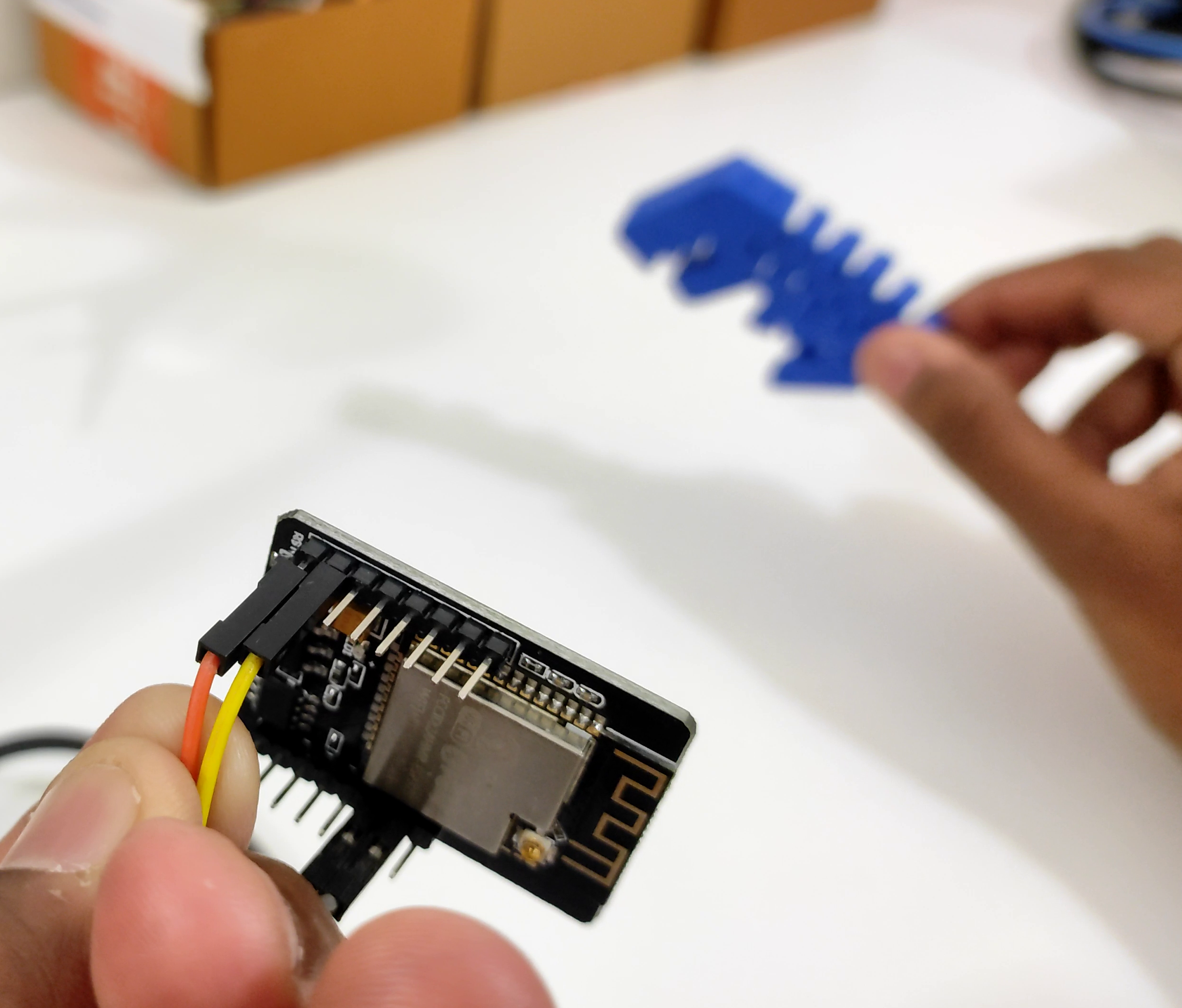 ESP-32 Based BLE Mouse With Magnetic Mouse Pad : 17 Steps (with ...