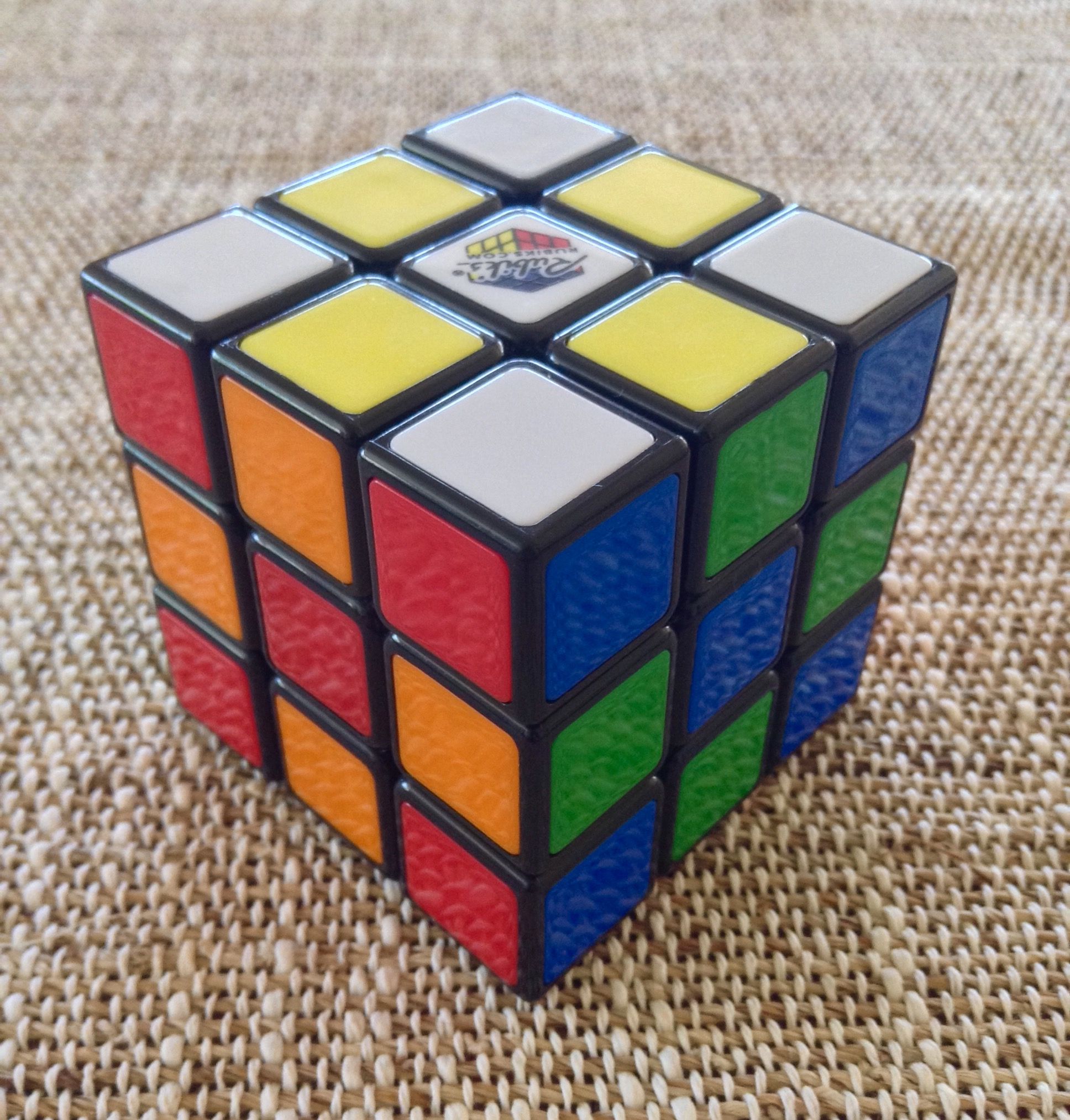 How to Make a Checkerboard With a Rubik's Cube : 3 Steps (with Pictures ...