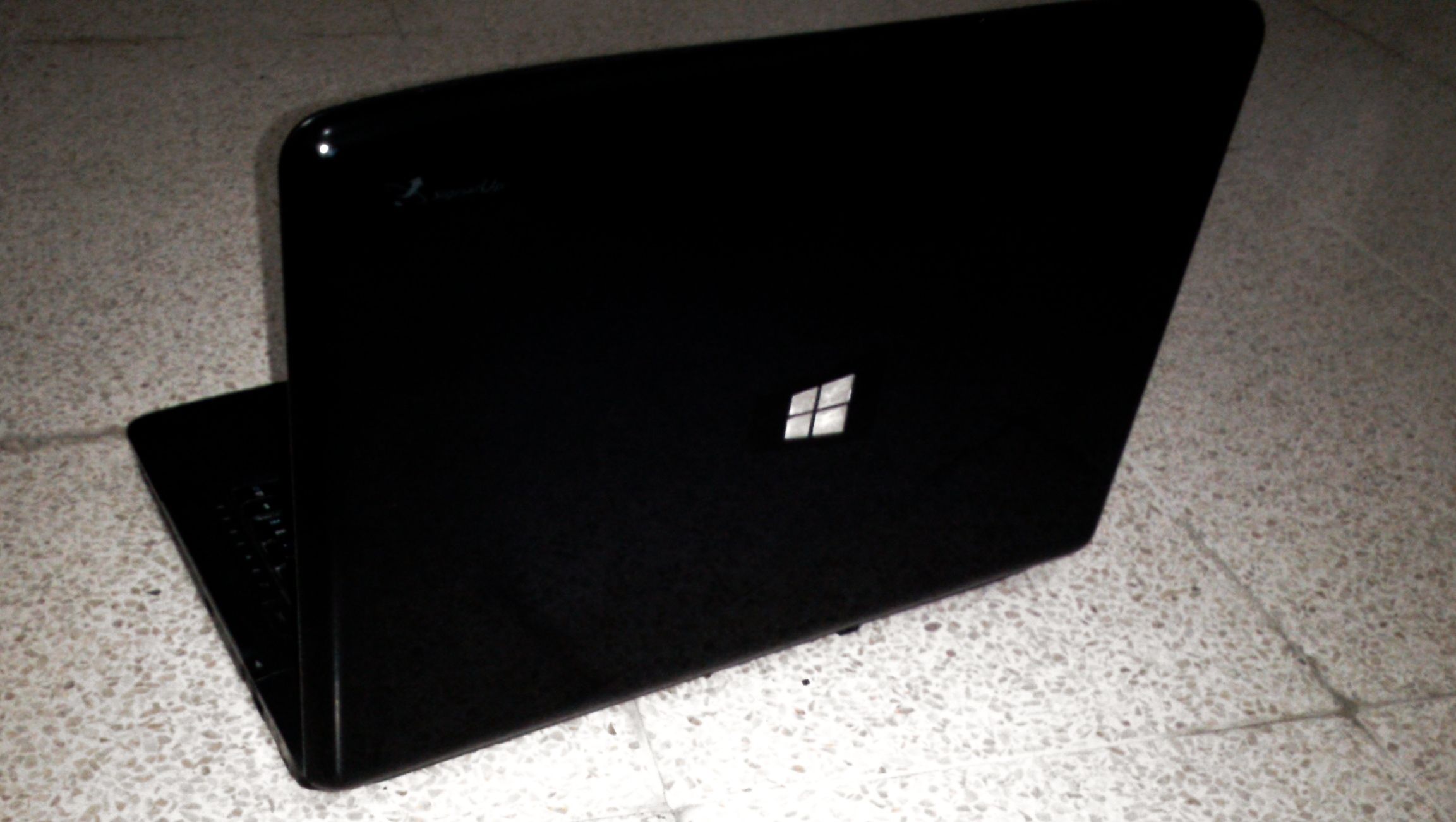 Windows-branded Laptop - Instructables
