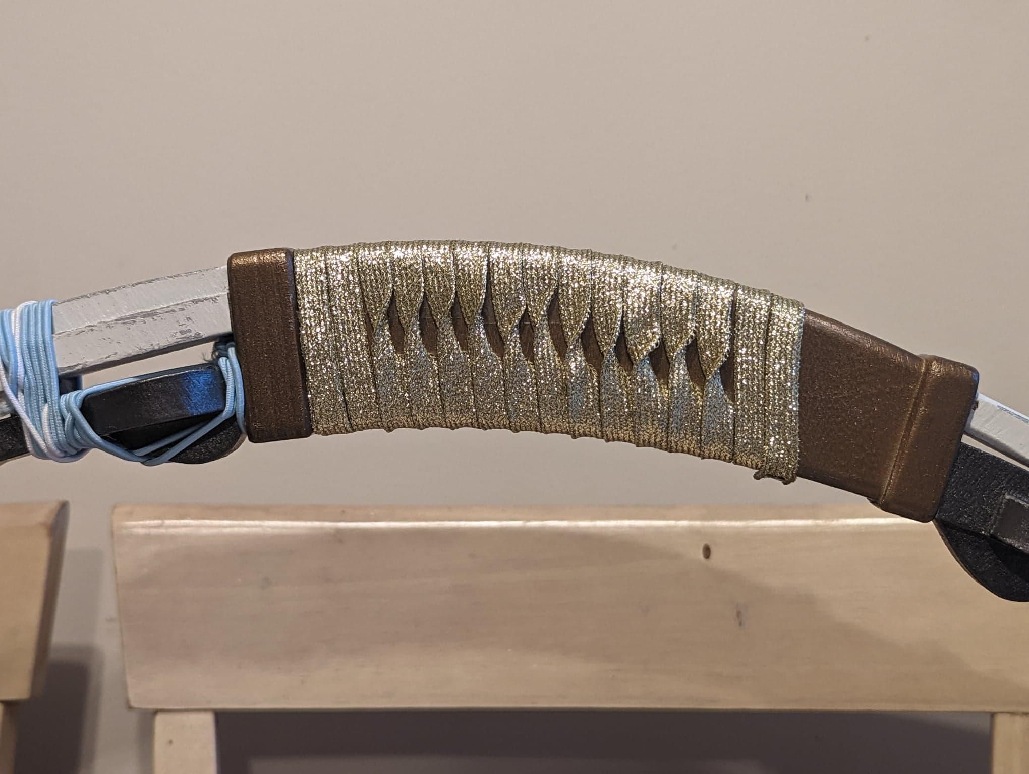 Realistic Weathering on Cosplay Props (Aloy's Bow From Horizon) : 7 ...