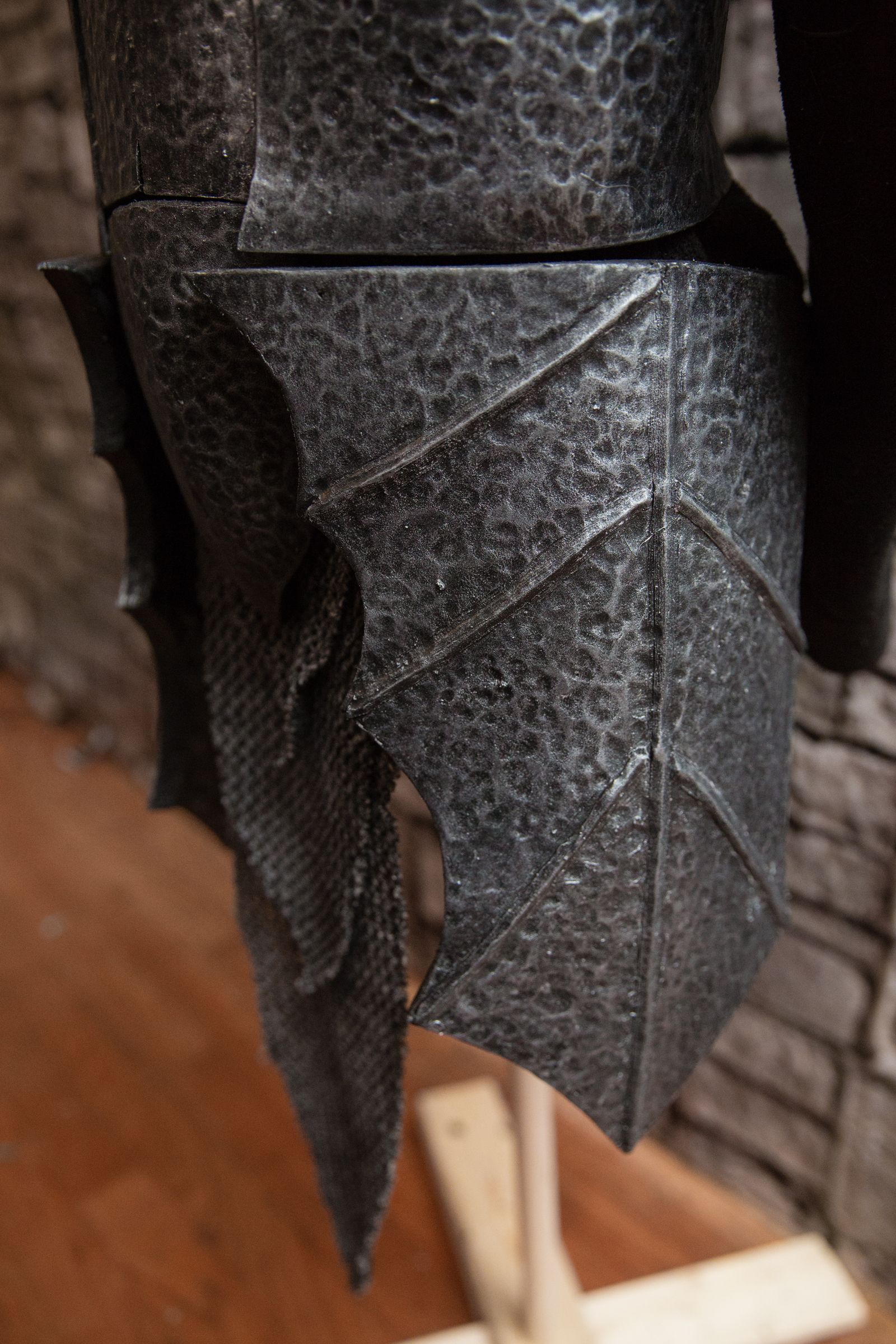 Epic Sauron Costume : 14 Steps (with Pictures) - Instructables