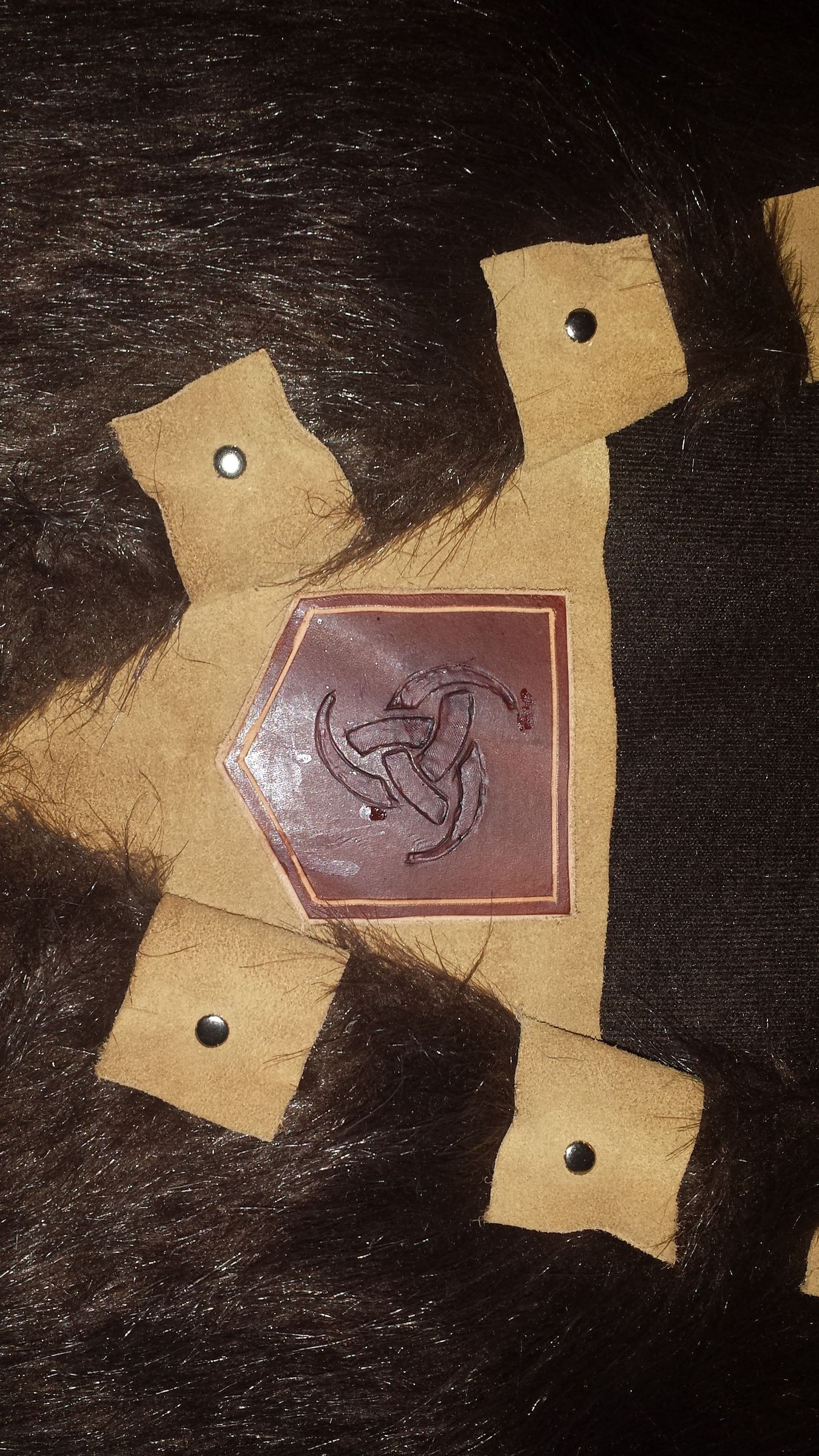 Viking Arm Bracers : 10 Steps (with Pictures) - Instructables