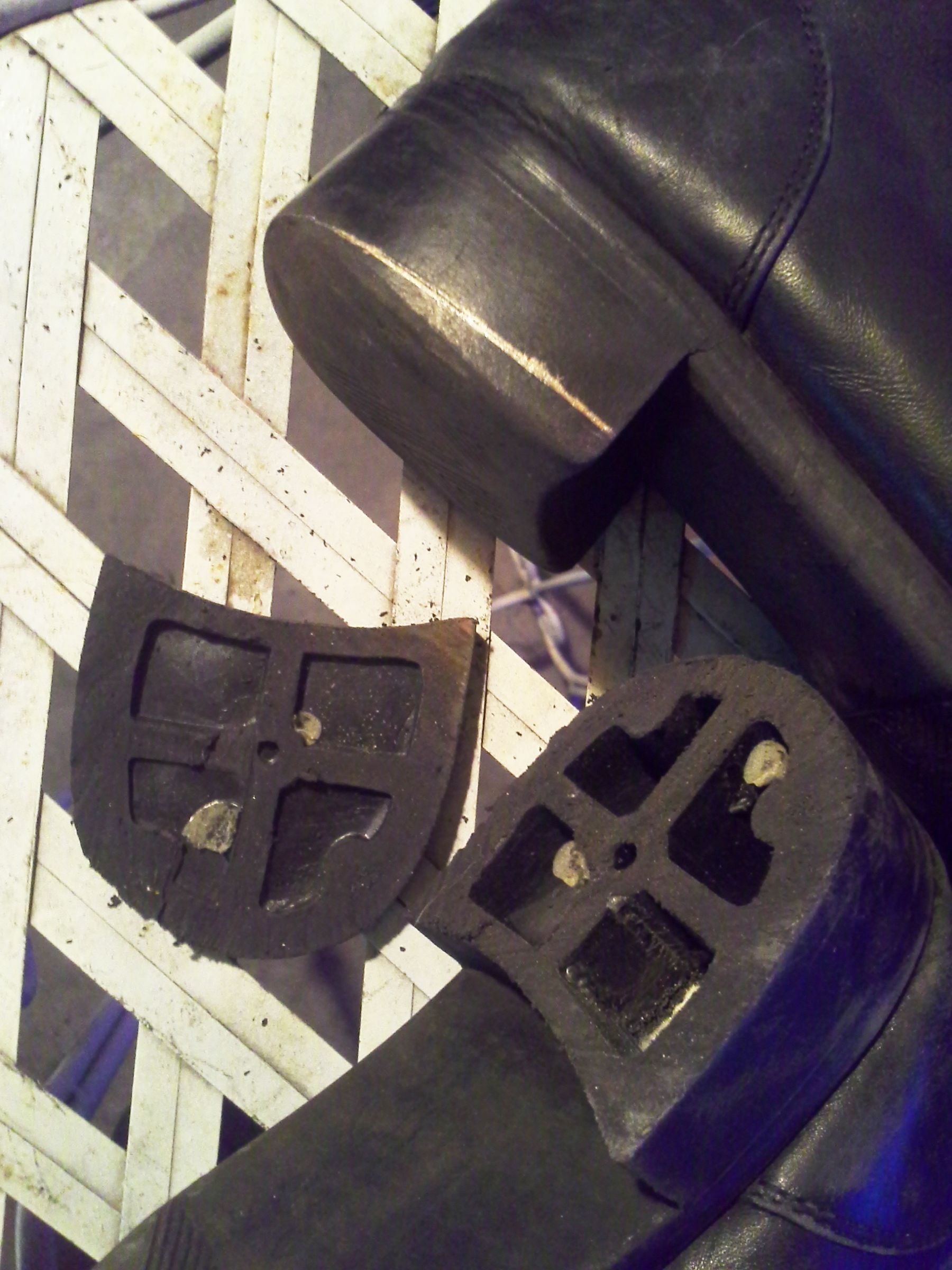 From Bleak to Chic: How to Repair Unevenly Worn Heels at Home : 5 Steps ...