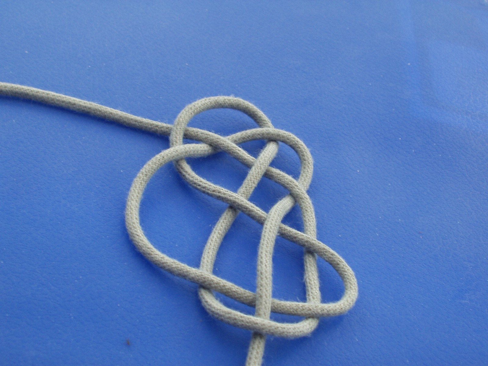 ABOK 818 - Ocean Plait Mat - Aka Flat Lanyard Knot : 9 Steps (with ...