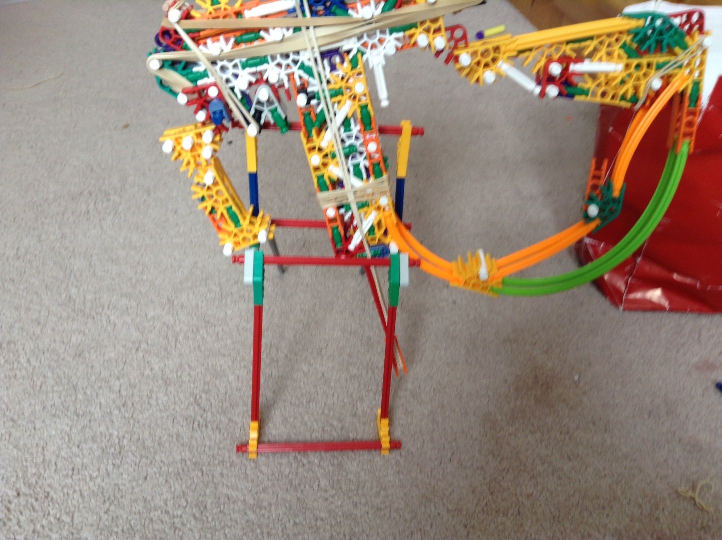 KNEX IPhone/IPod/IPad Stand : 4 Steps (with Pictures) - Instructables