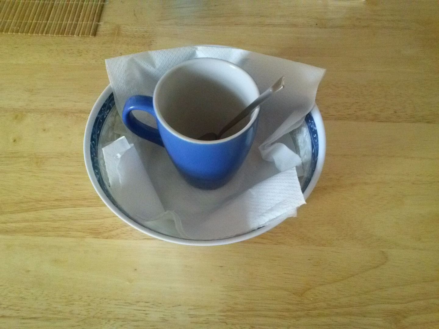 A One-handed Tray to Avoid Mess. : 5 Steps - Instructables