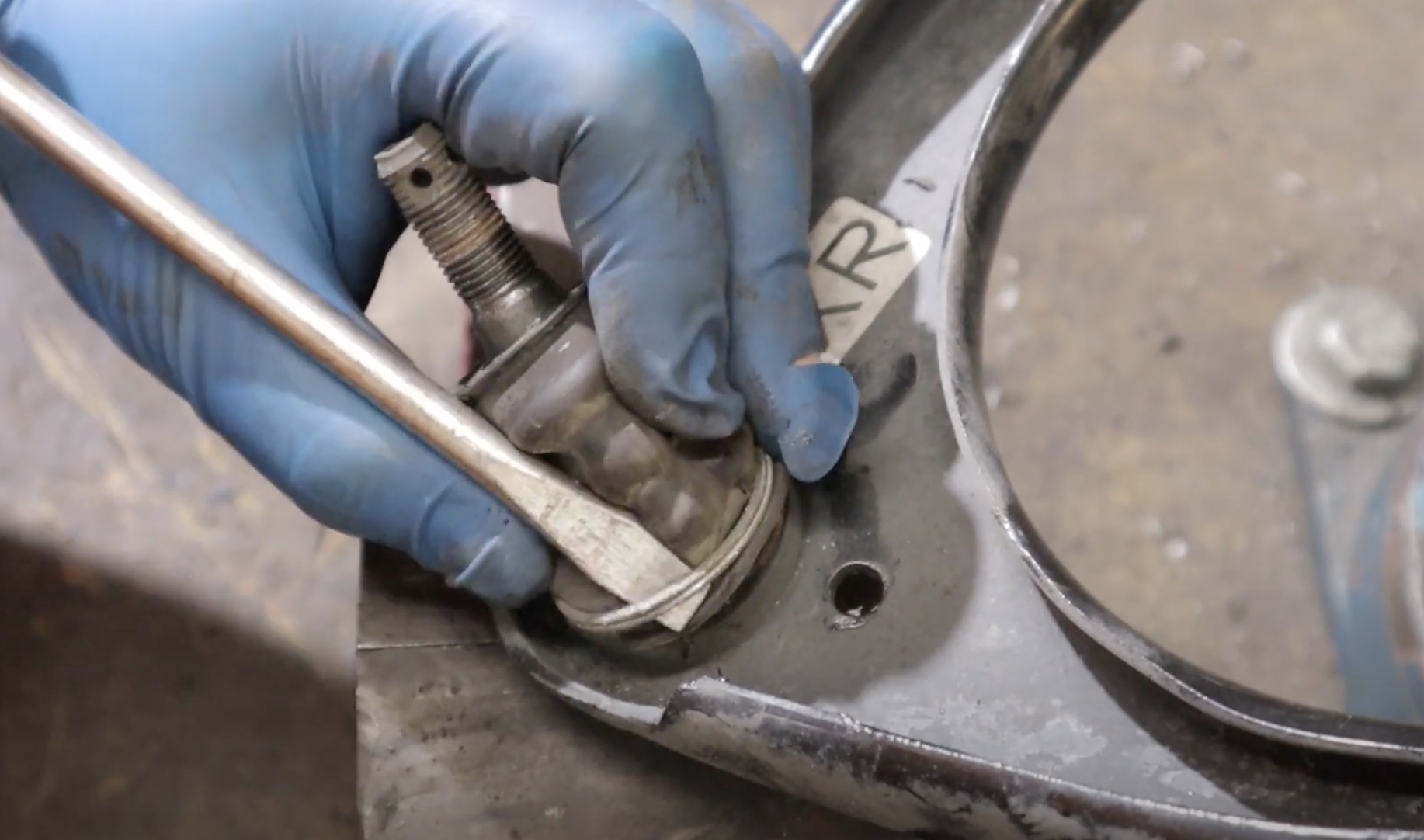 How to Install Adjustable Balljoints to Adjust Camber : 7 Steps ...