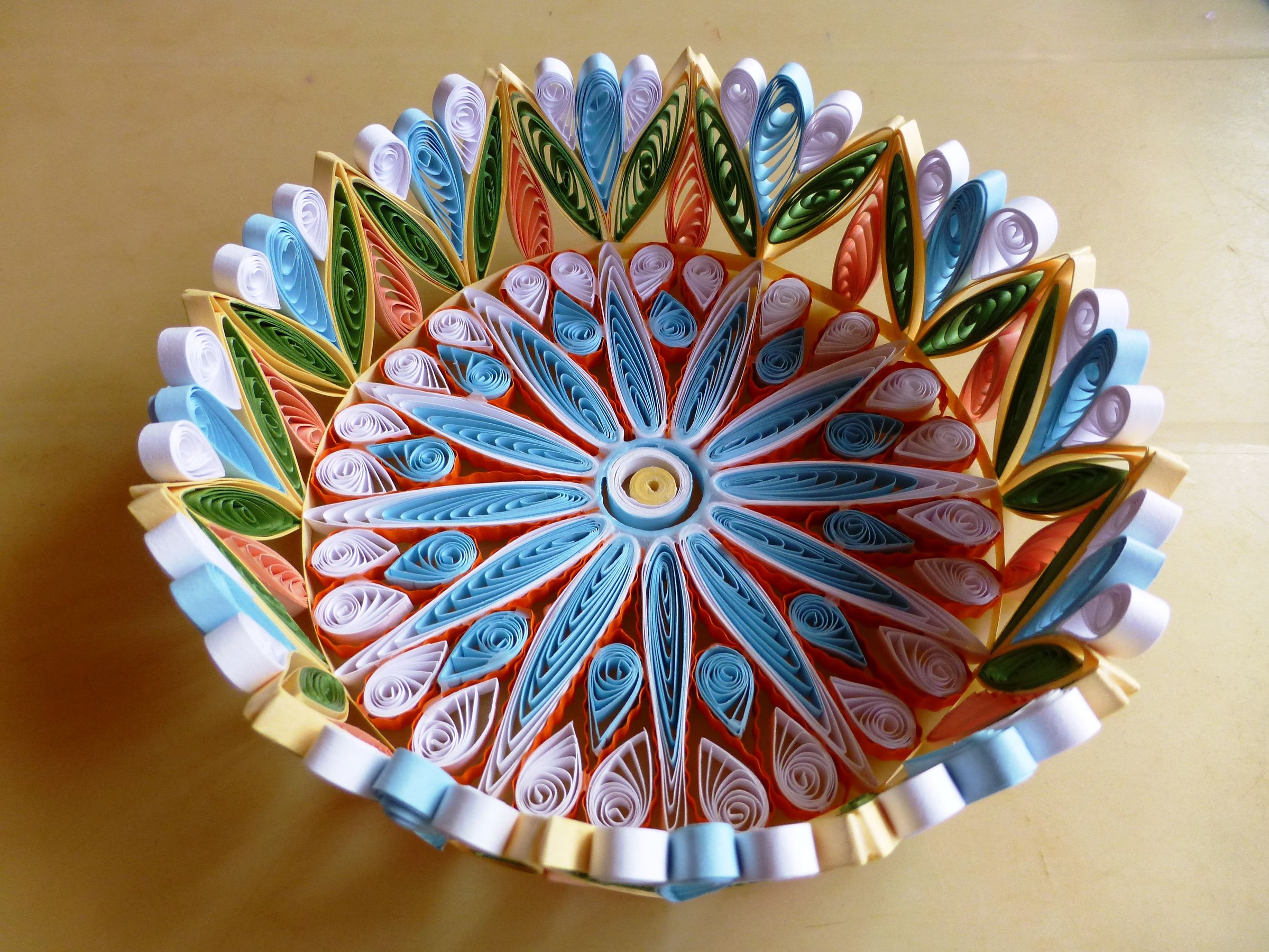A Colorful Quilled Gift Basket : 15 Steps (with Pictures) - Instructables