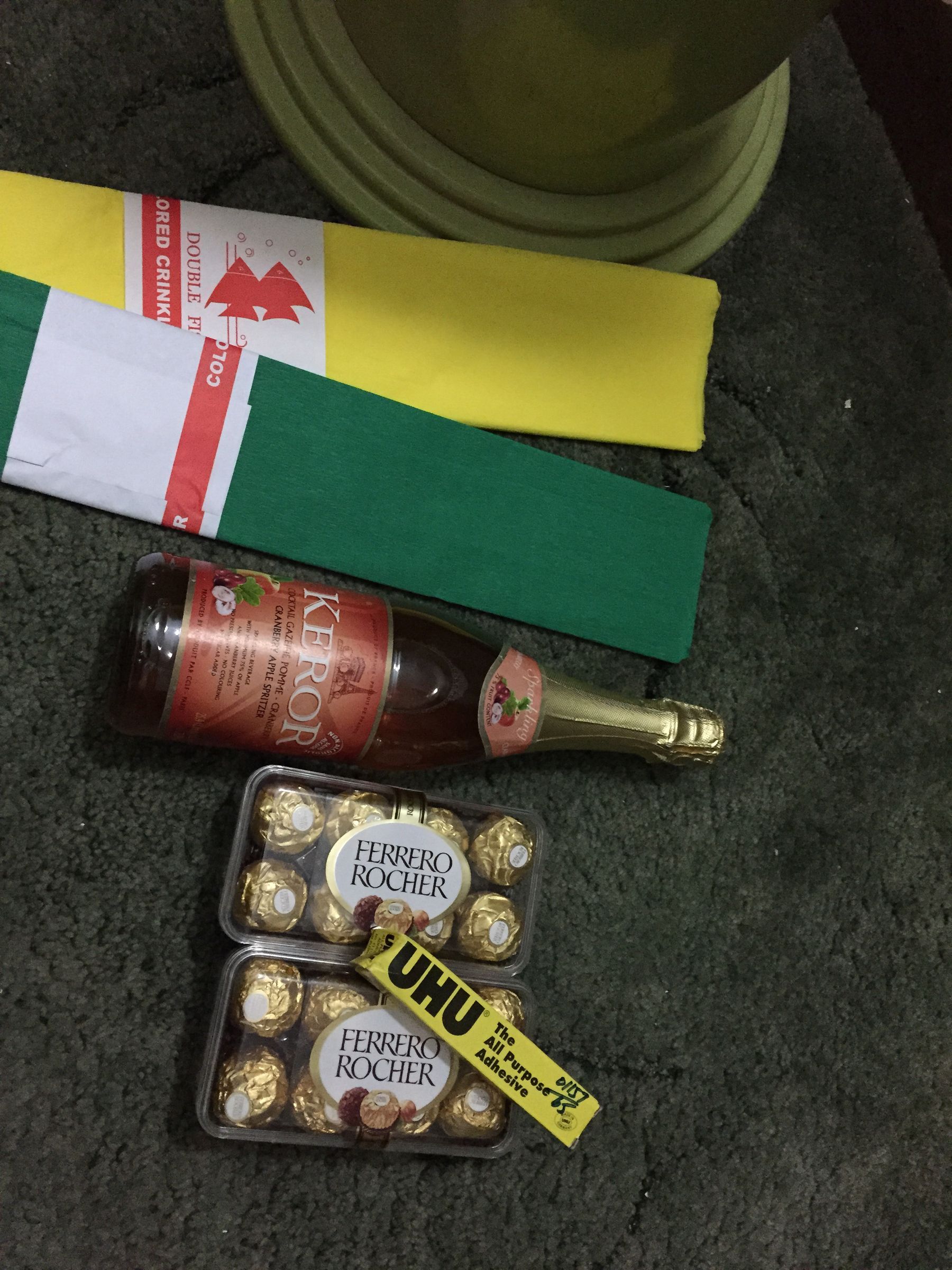 Pineapple Ferrero Gift for Mums Day - Instructables